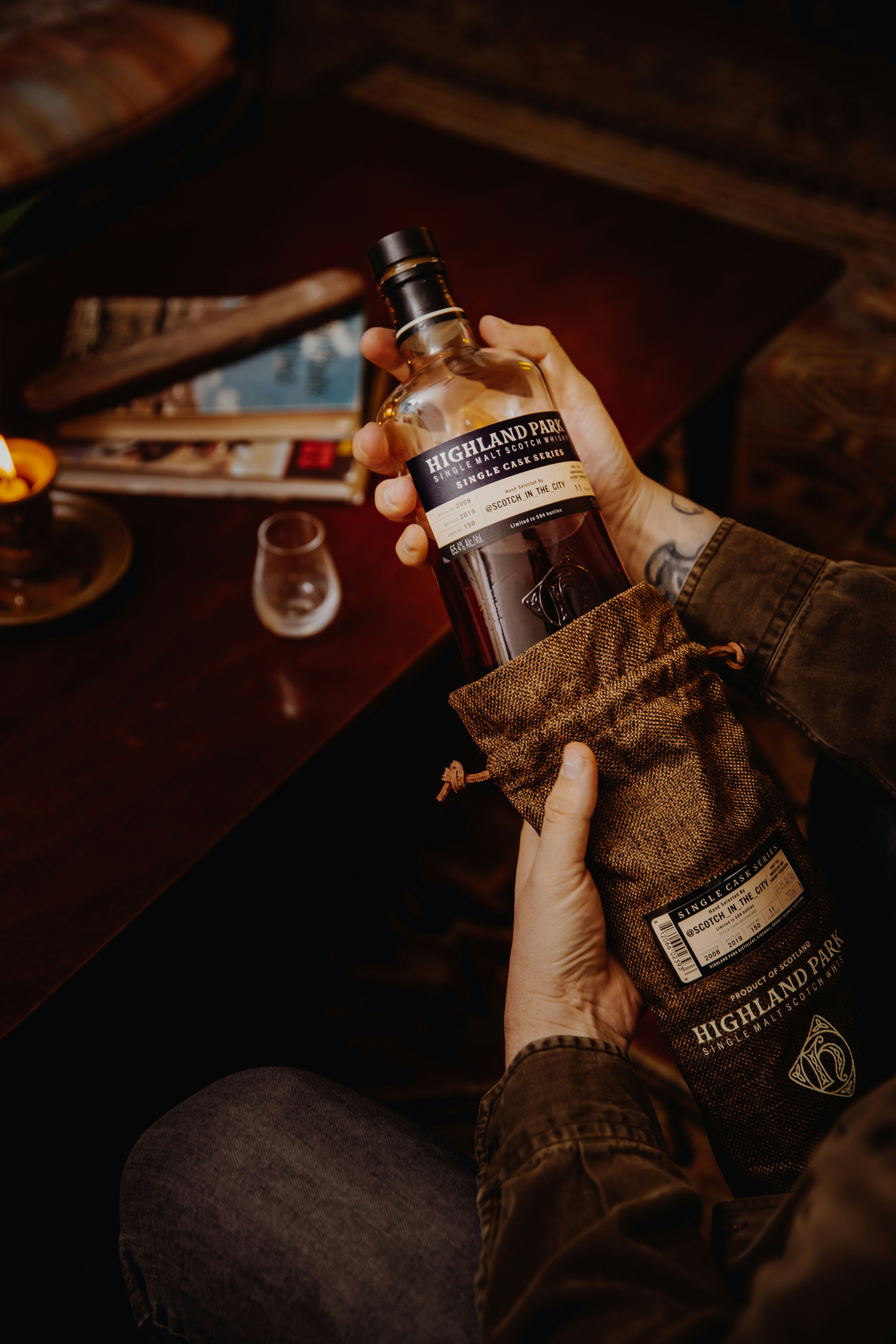 Candlelit Highland Park: A Quiet Pour in Burlap and Wood