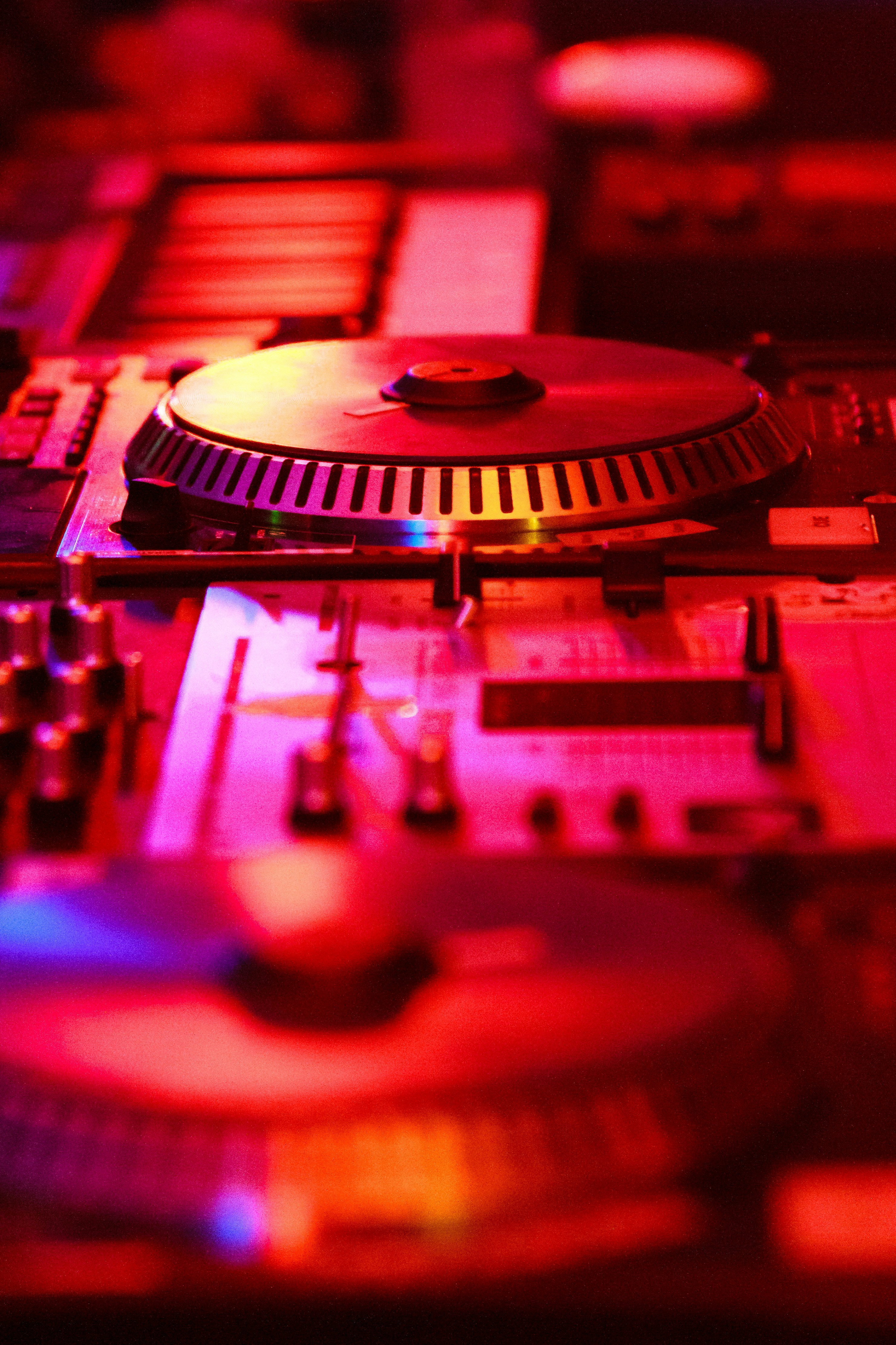 Red and black audio mixer photo – Free Dj Image on Unsplash