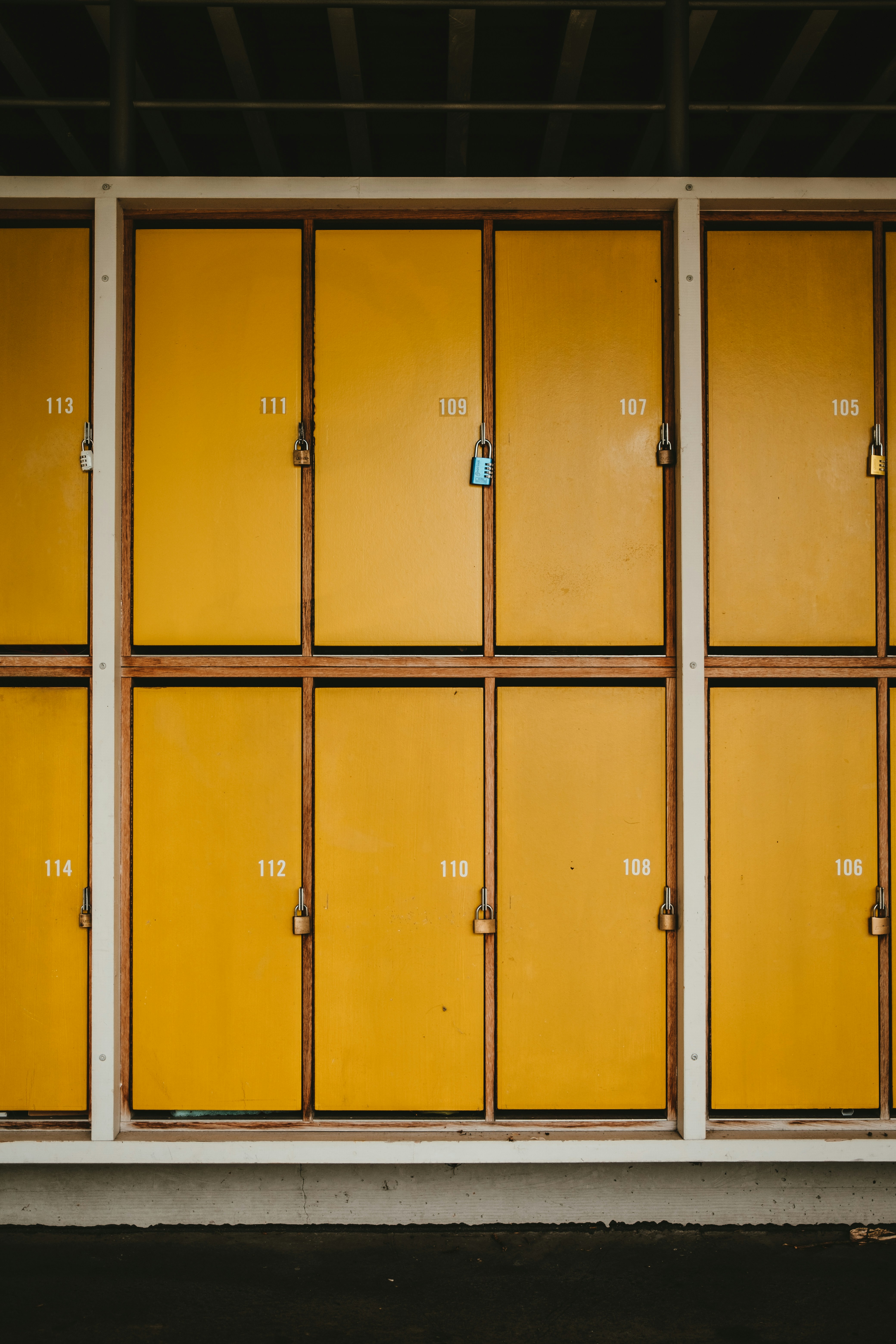 Lockers Pictures | Download Free Images on Unsplash
