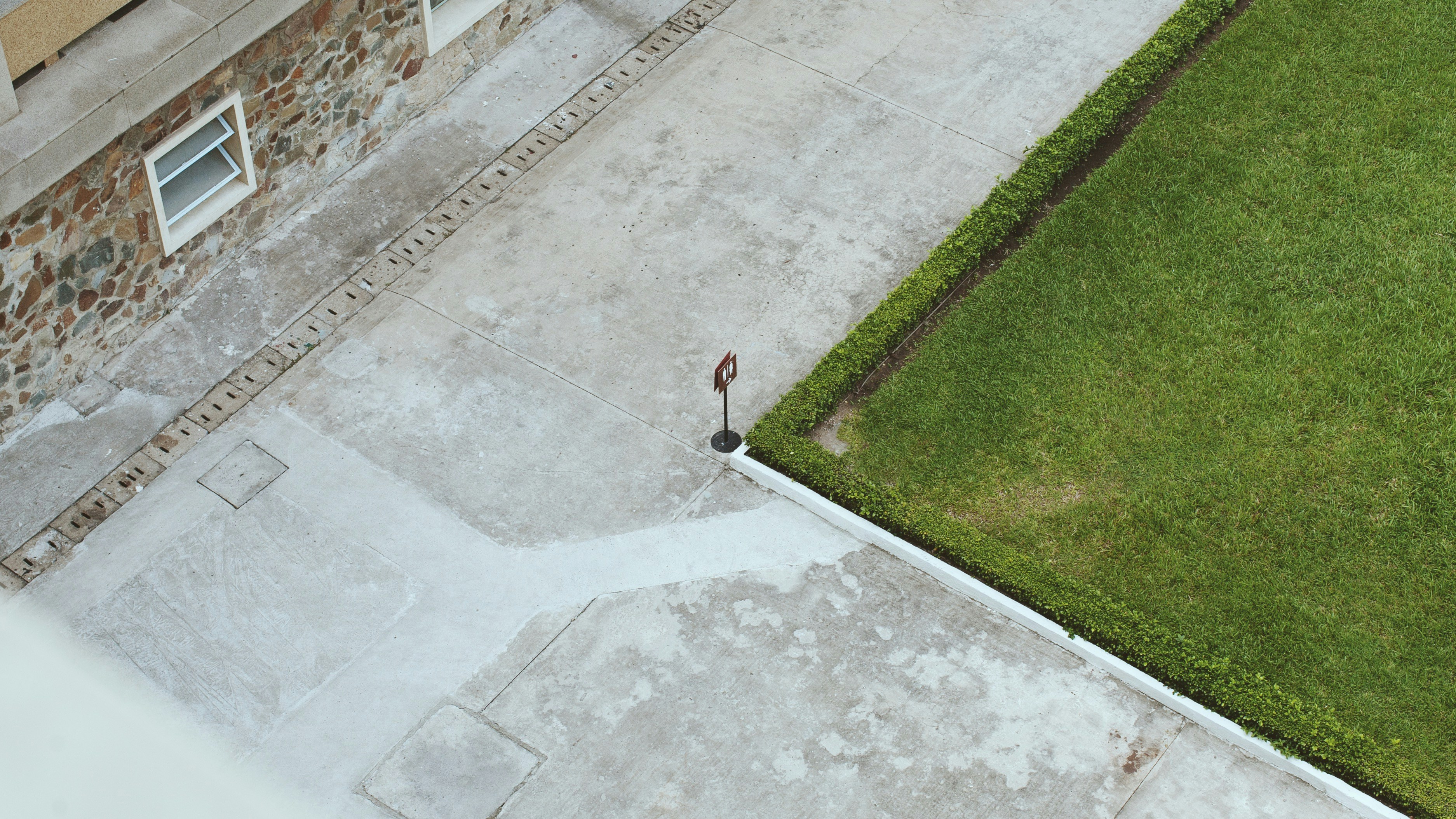 Urban Serenity: A Hidden Oasis