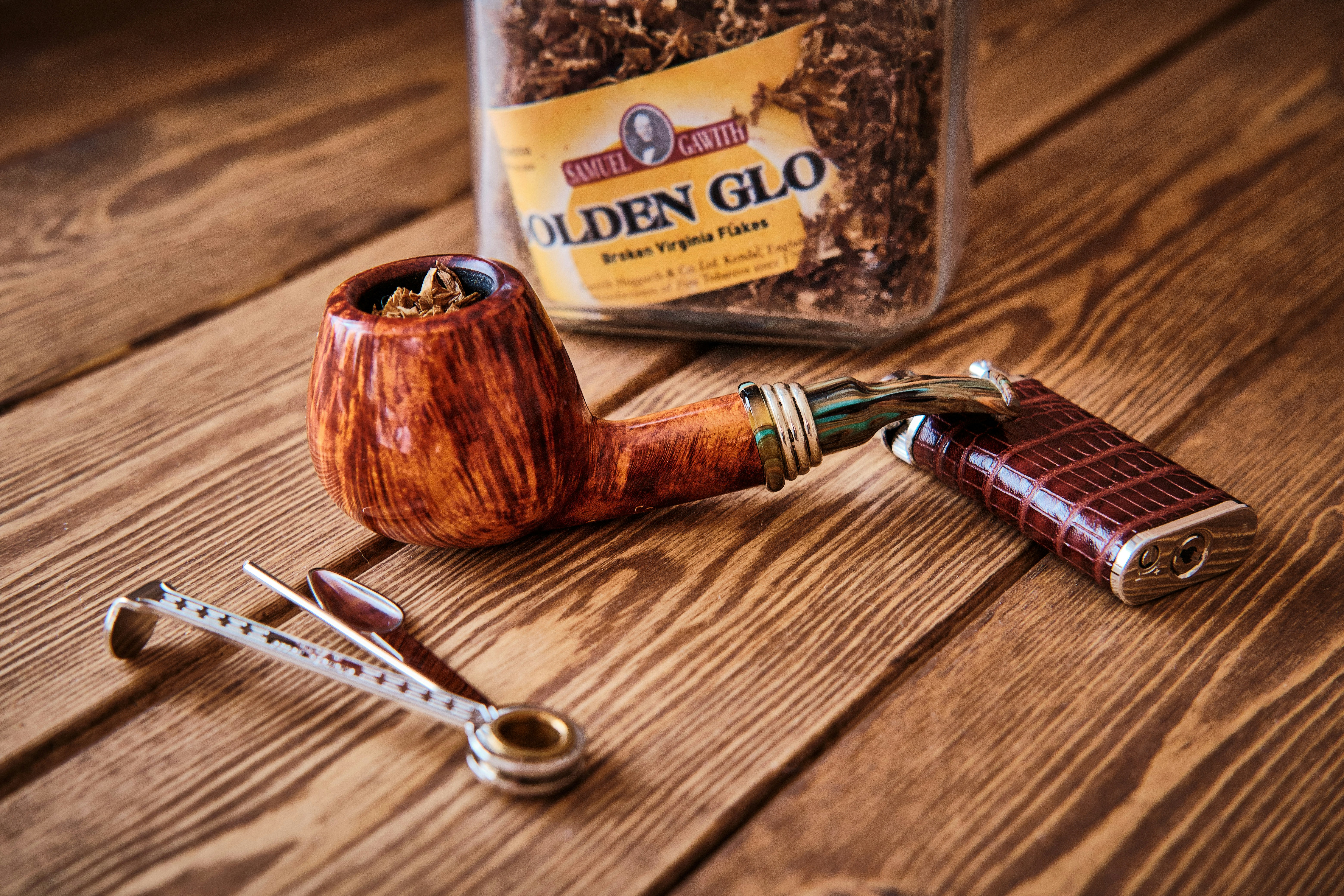 Smoking Pipes Wallpaper