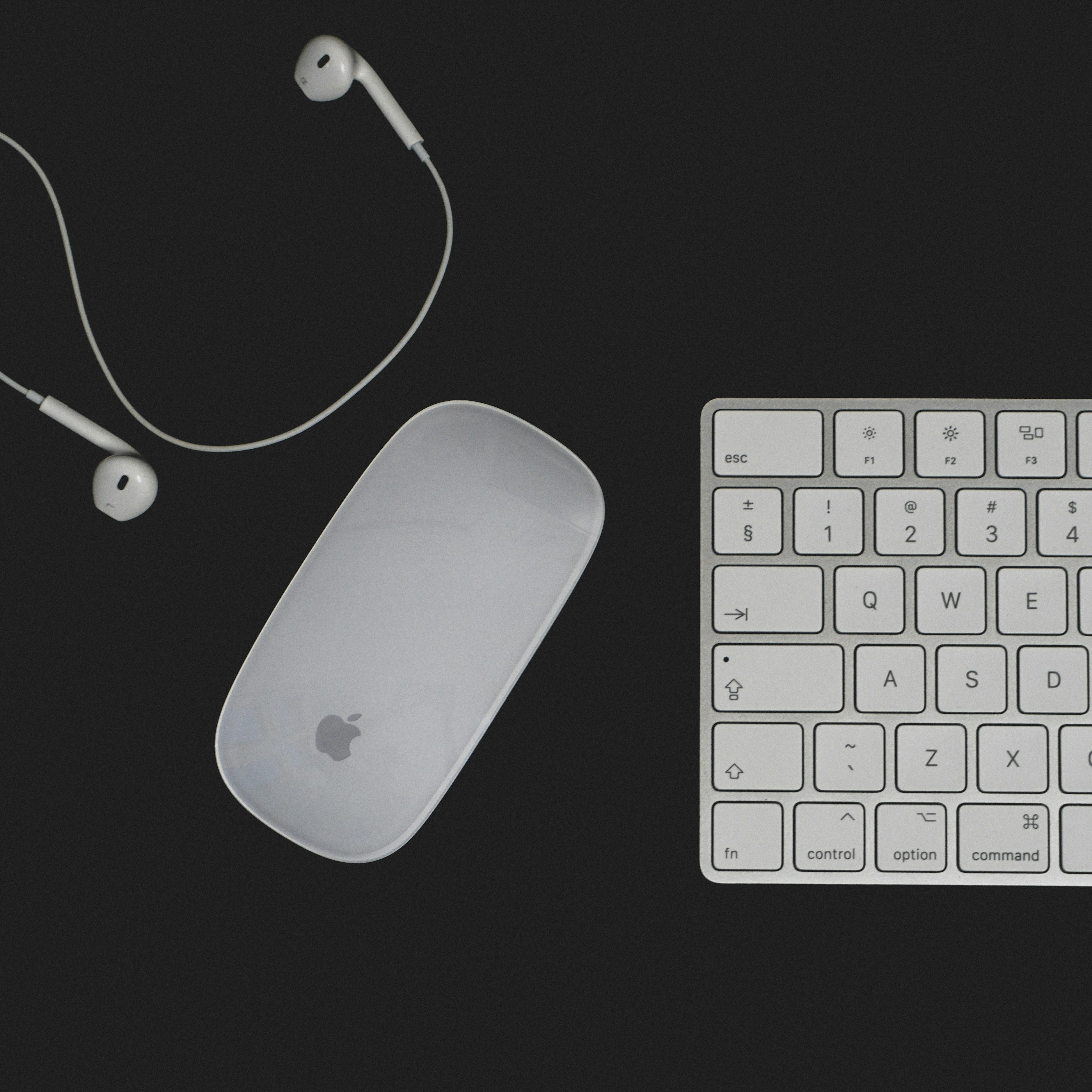 Apple magic mouse and apple magic keyboard photo – Free Magdeburg Image ...