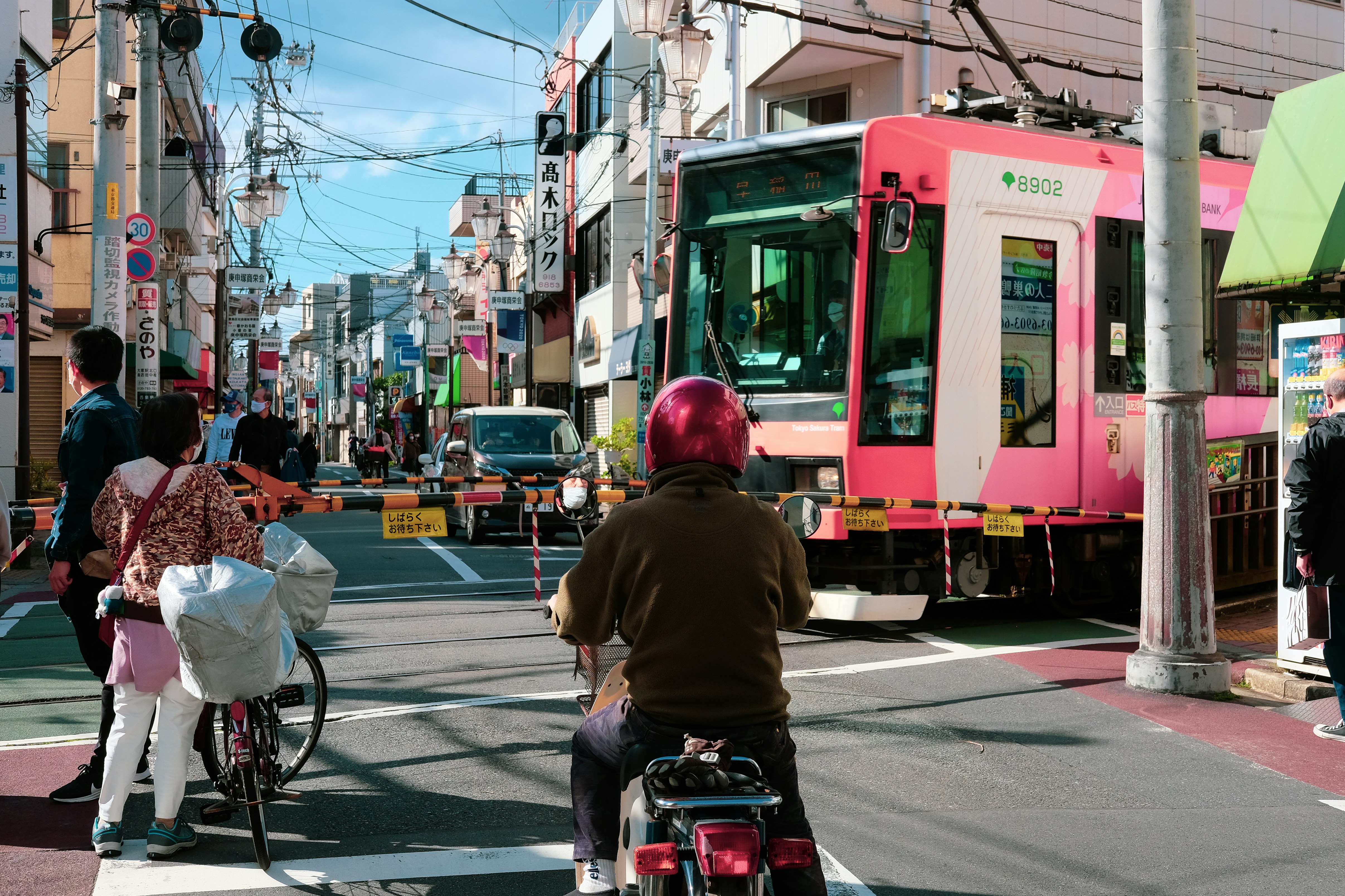 Japanese Train Pictures | Download Free Images on Unsplash
