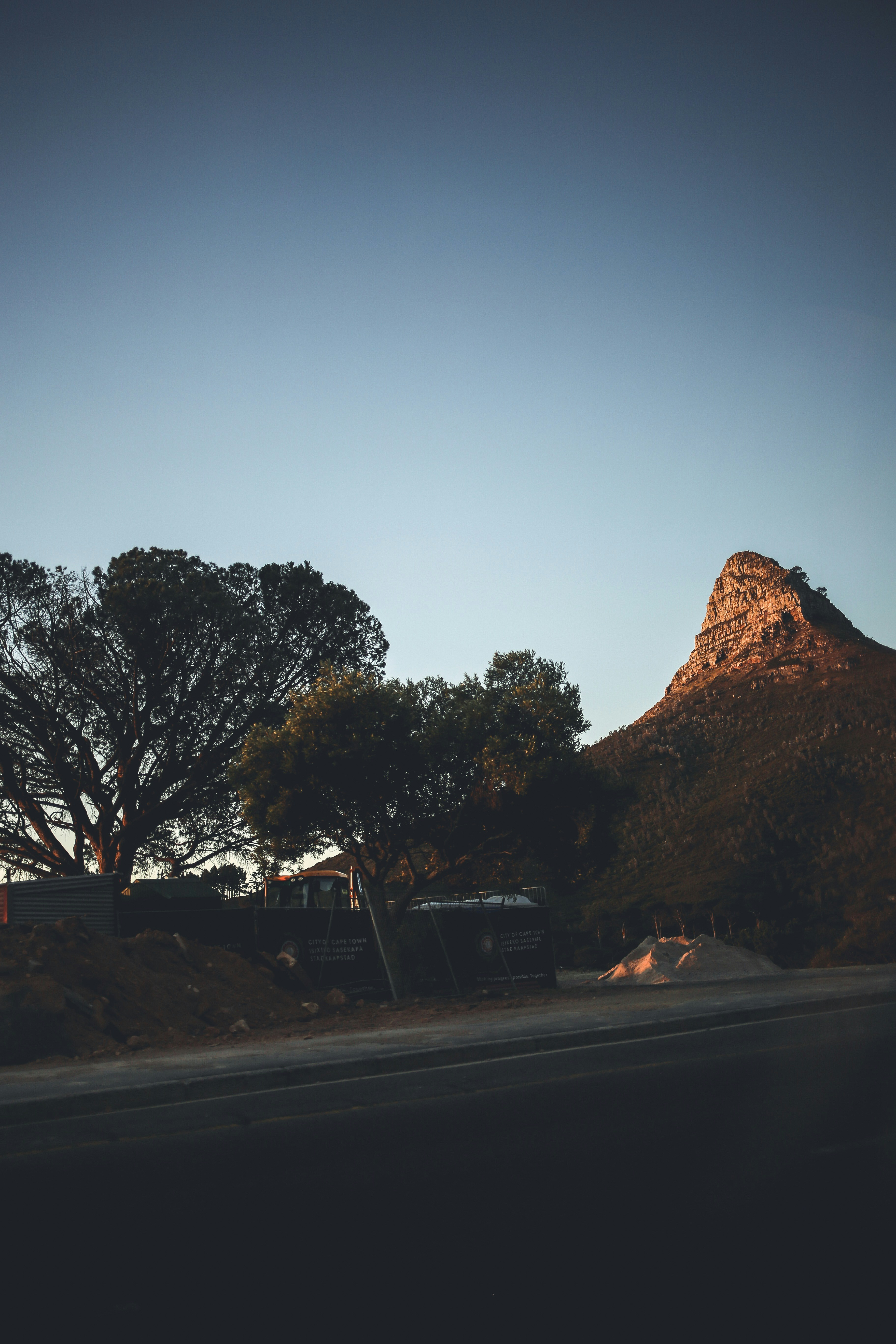 Granite Peak at Dusk: A Quiet Portrait of Mountain, Trees, and Open Sky