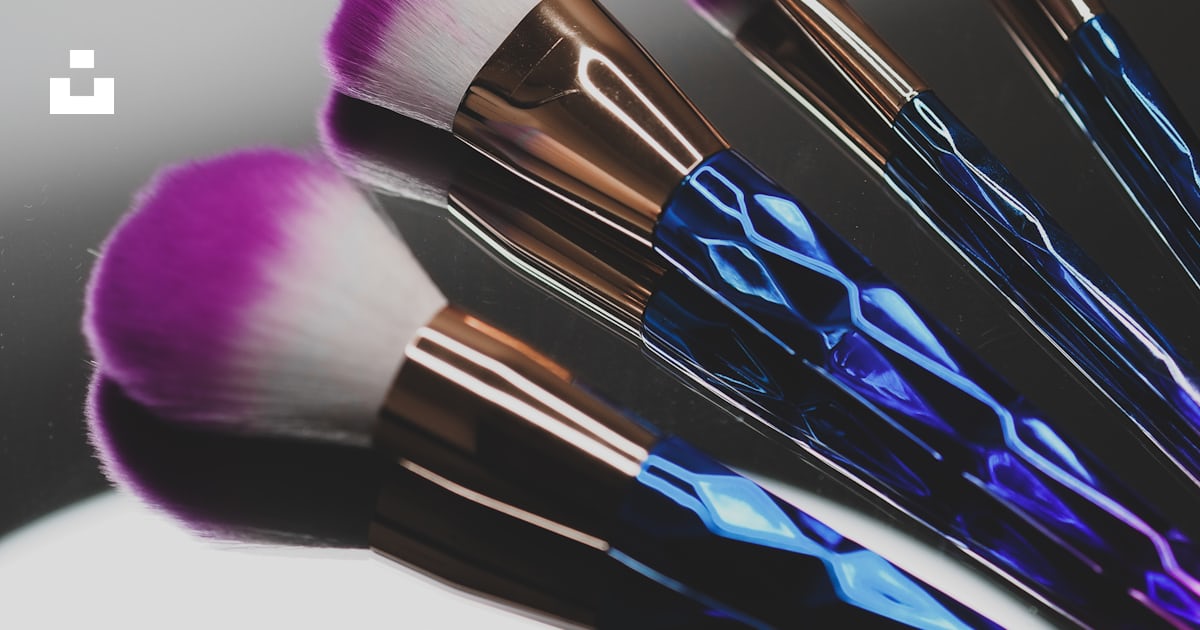 Black And Purple Makeup Brush Set Photo Free London Image On Unsplash