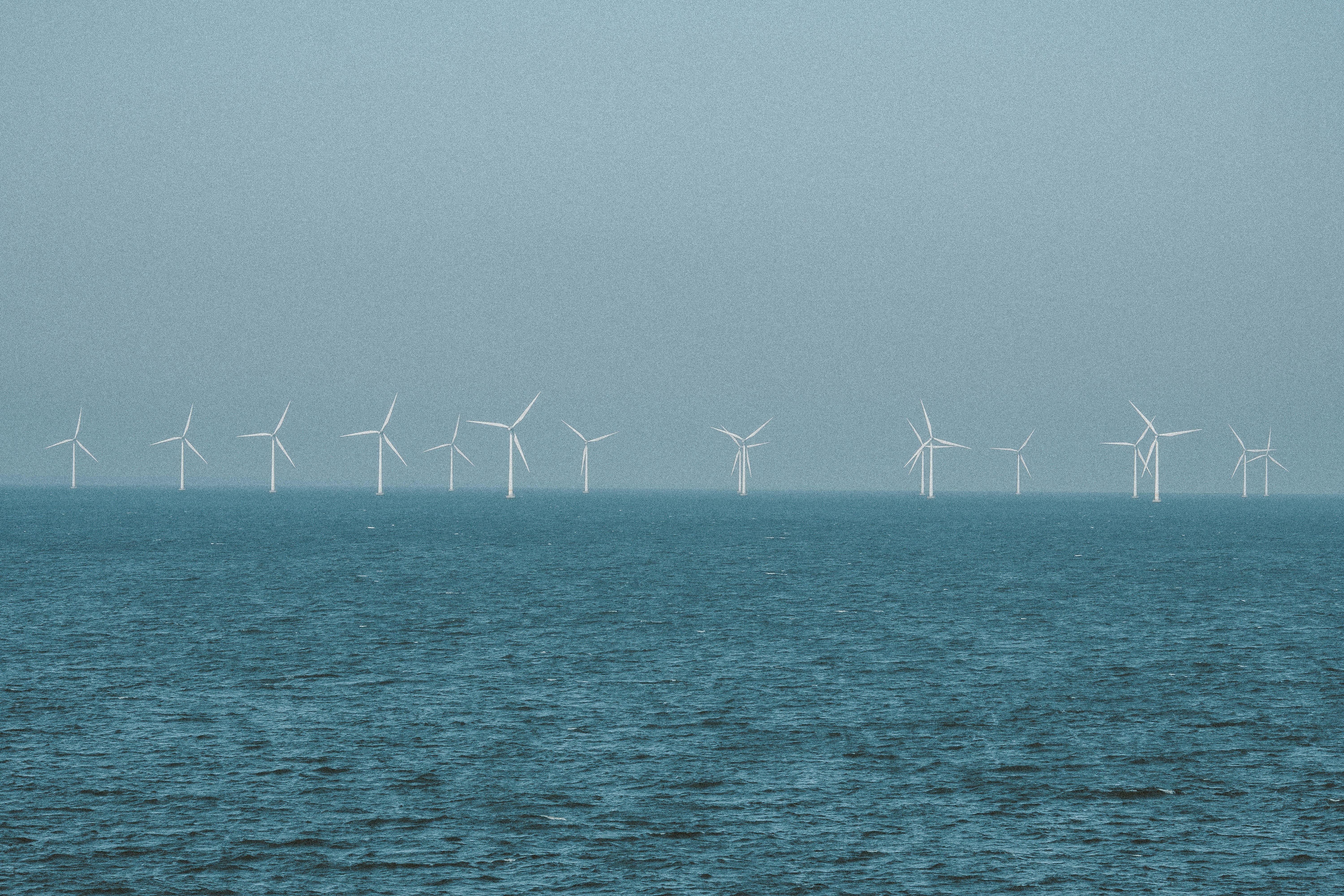 Offshore Wind Pictures | Download Free Images on Unsplash
