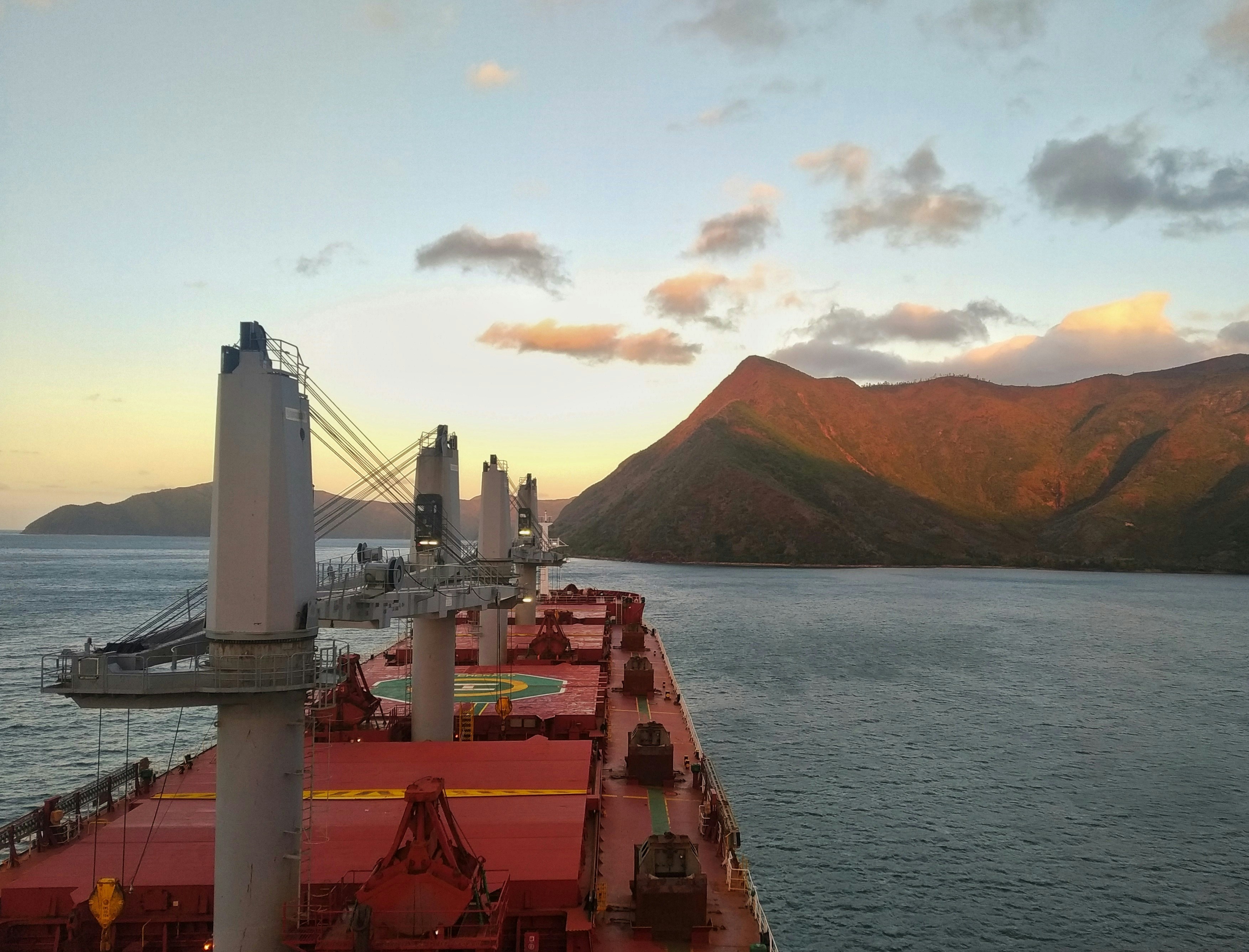 Htet Hlwan Aung (@htethlwanaung) | Comunidade de fotos da Unsplash