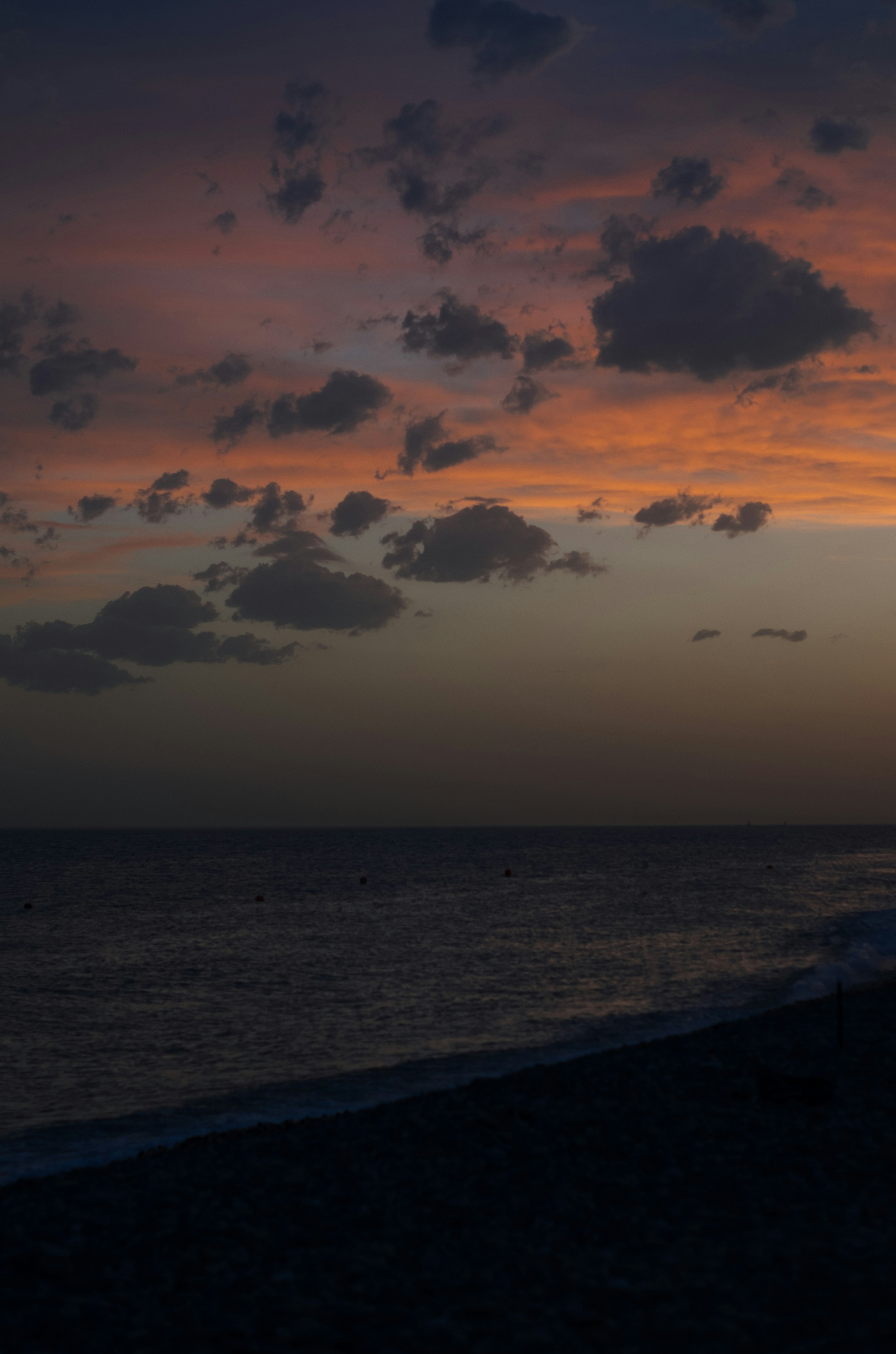 Foto Langit biru dan awan putih di atas laut – Gambar Wallpaper Gratis ...
