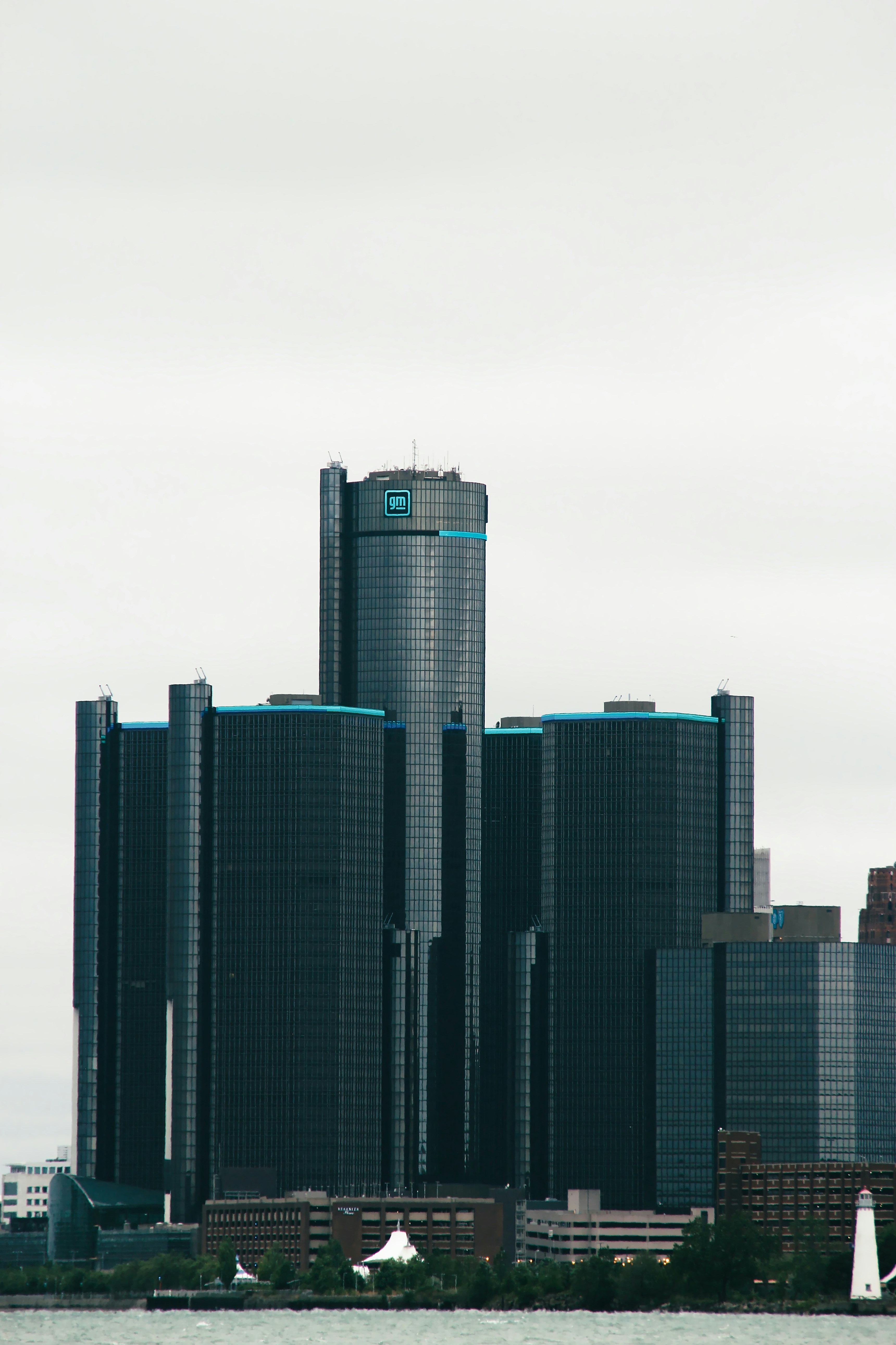 Black and gray high rise building photo – Free Building Image on Unsplash