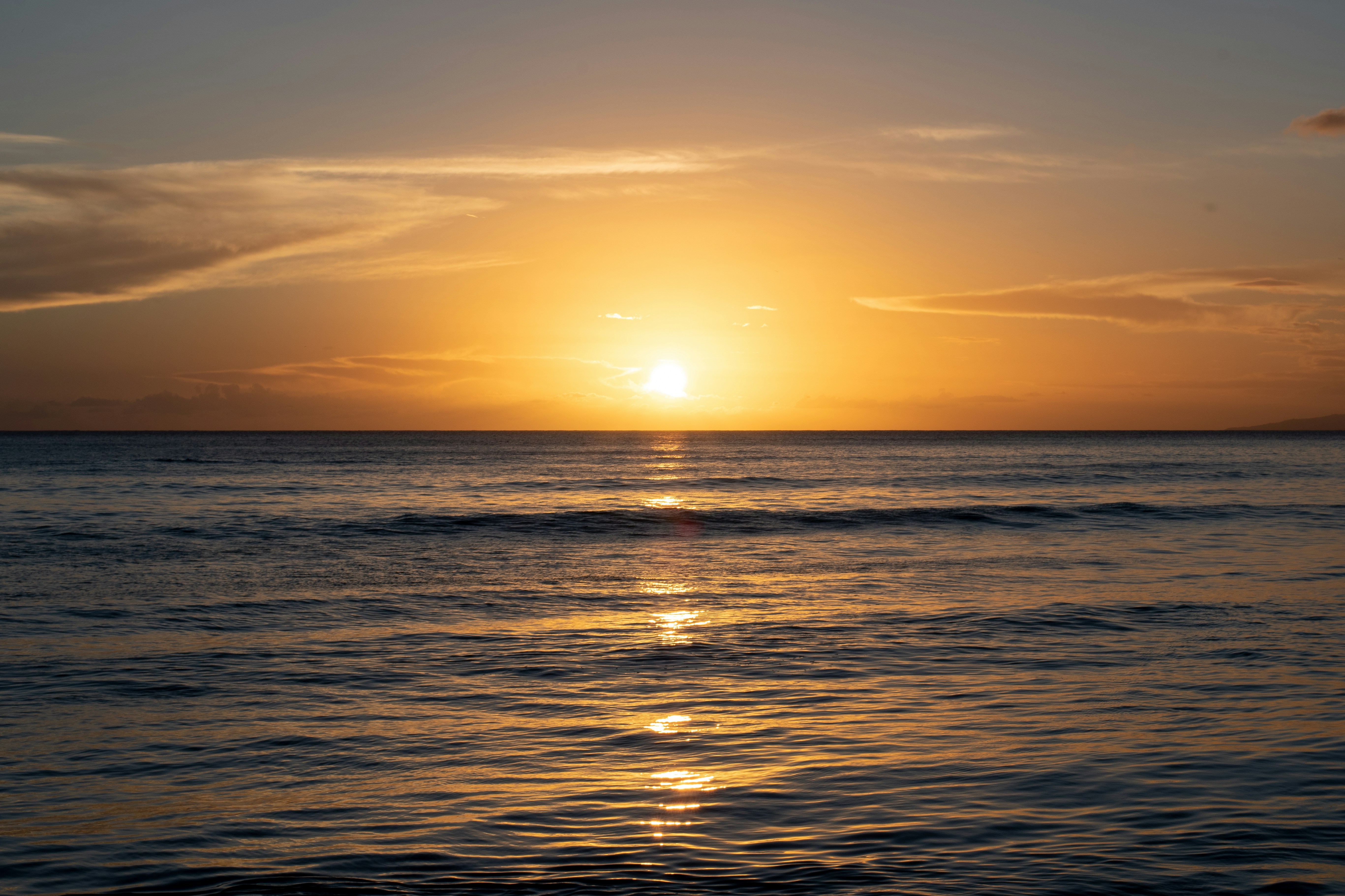 Body of water during sunset photo – Free Beach Image on Unsplash