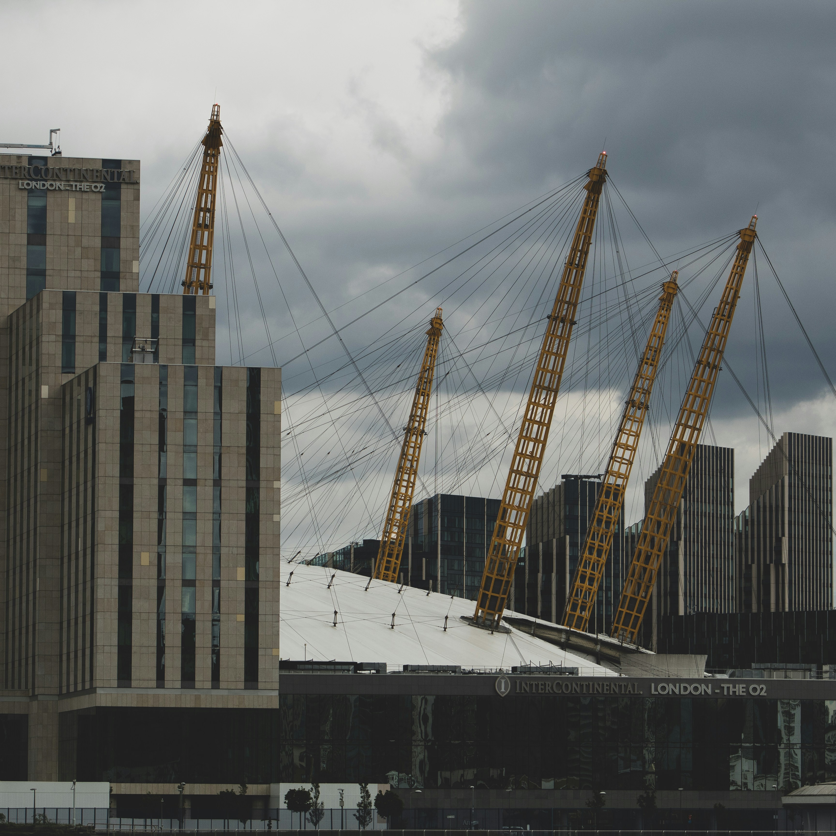 Different angles and different colours of the O2 Arena, in London 🇬🇧
