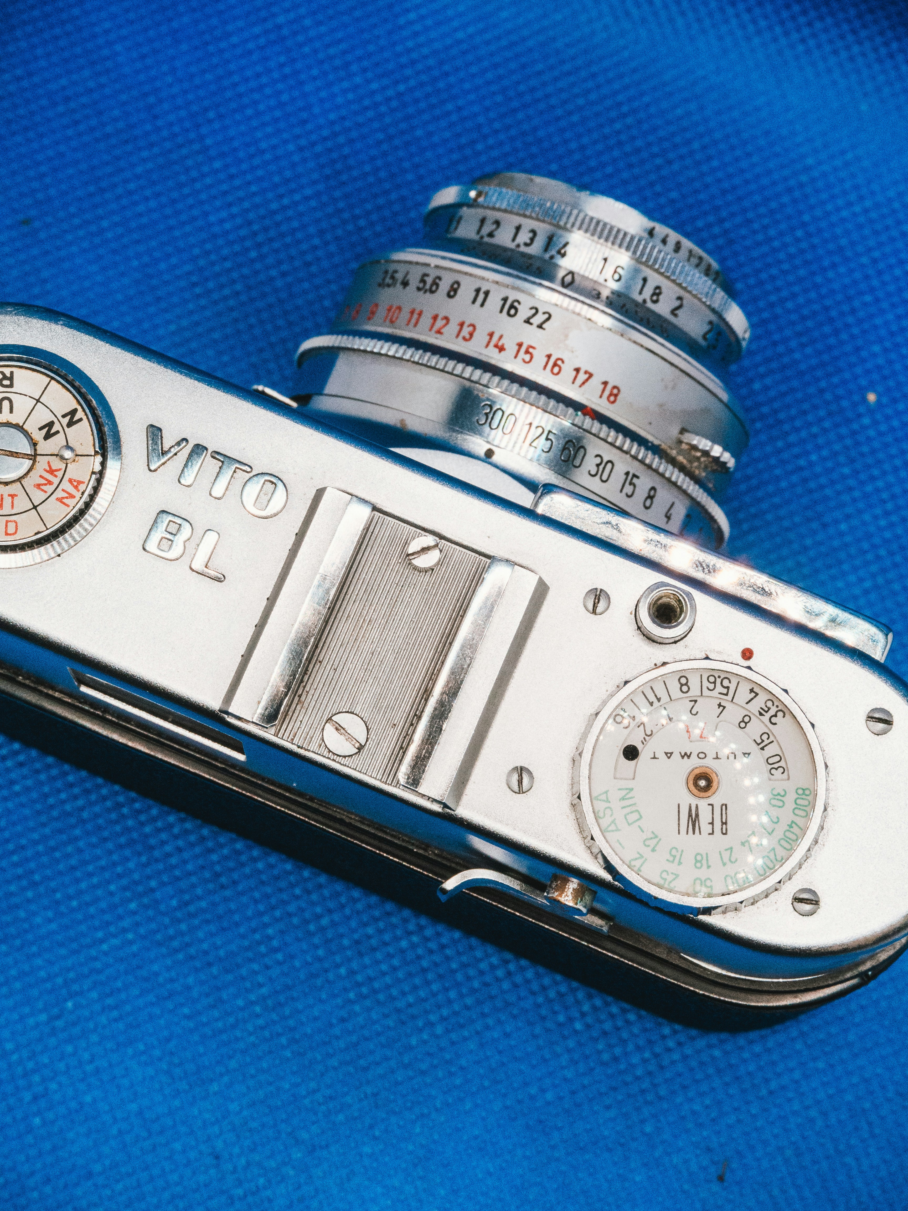 Blue Fabric, Silver Vito BL: A Vintage Camera Close-Up