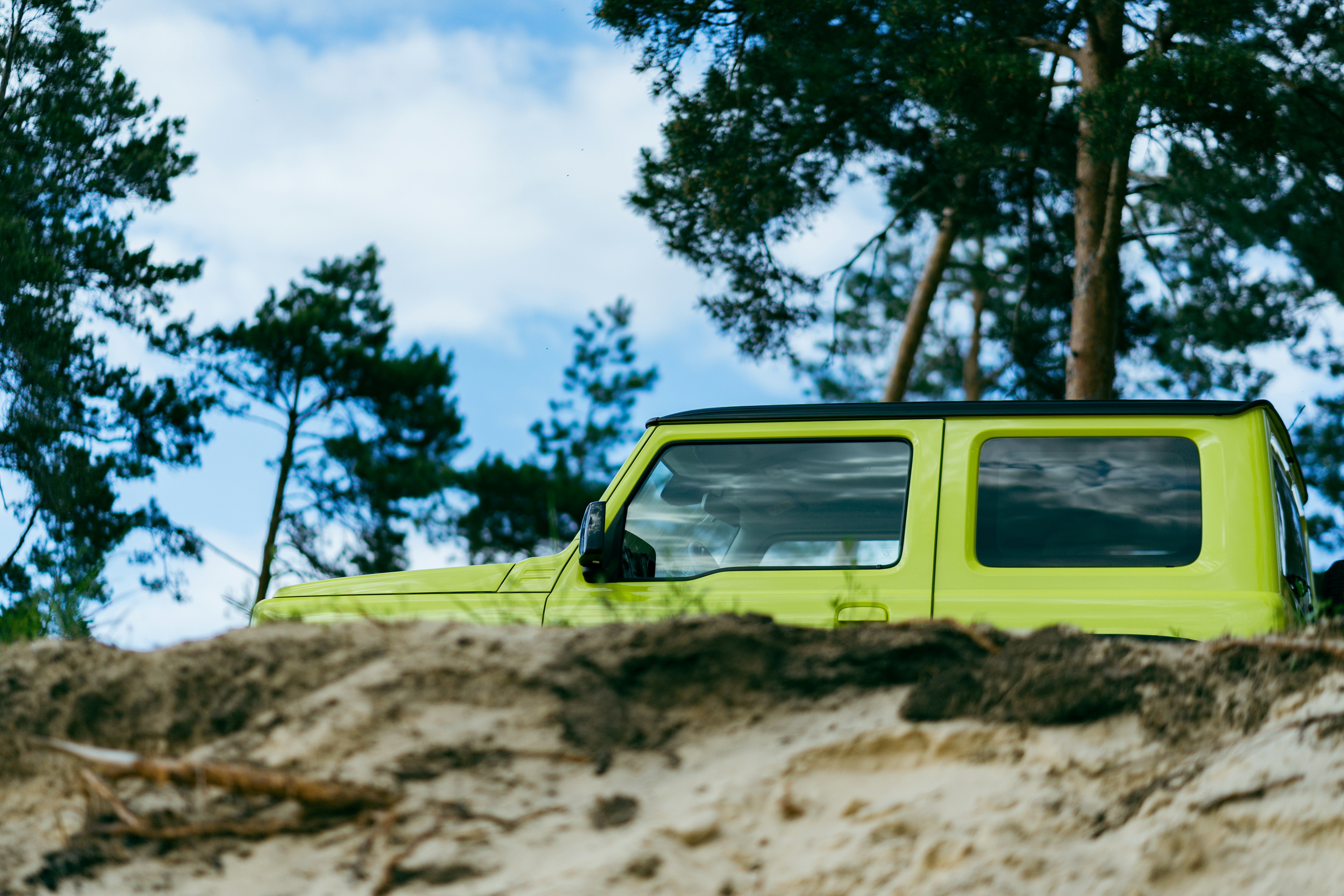 Suzuki Jimny offroad