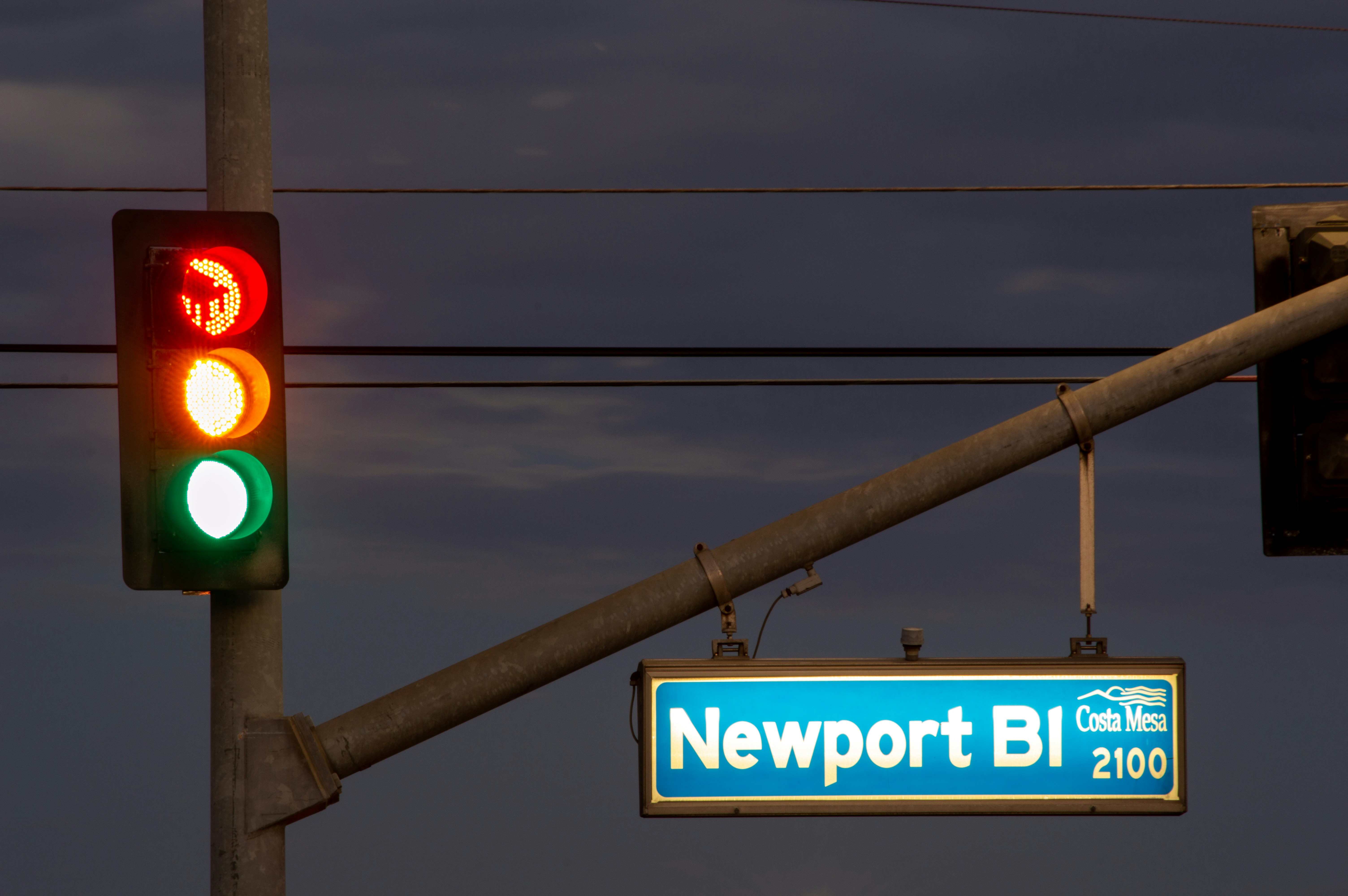 Blue and red stop sign photo – Free Street Image on Unsplash