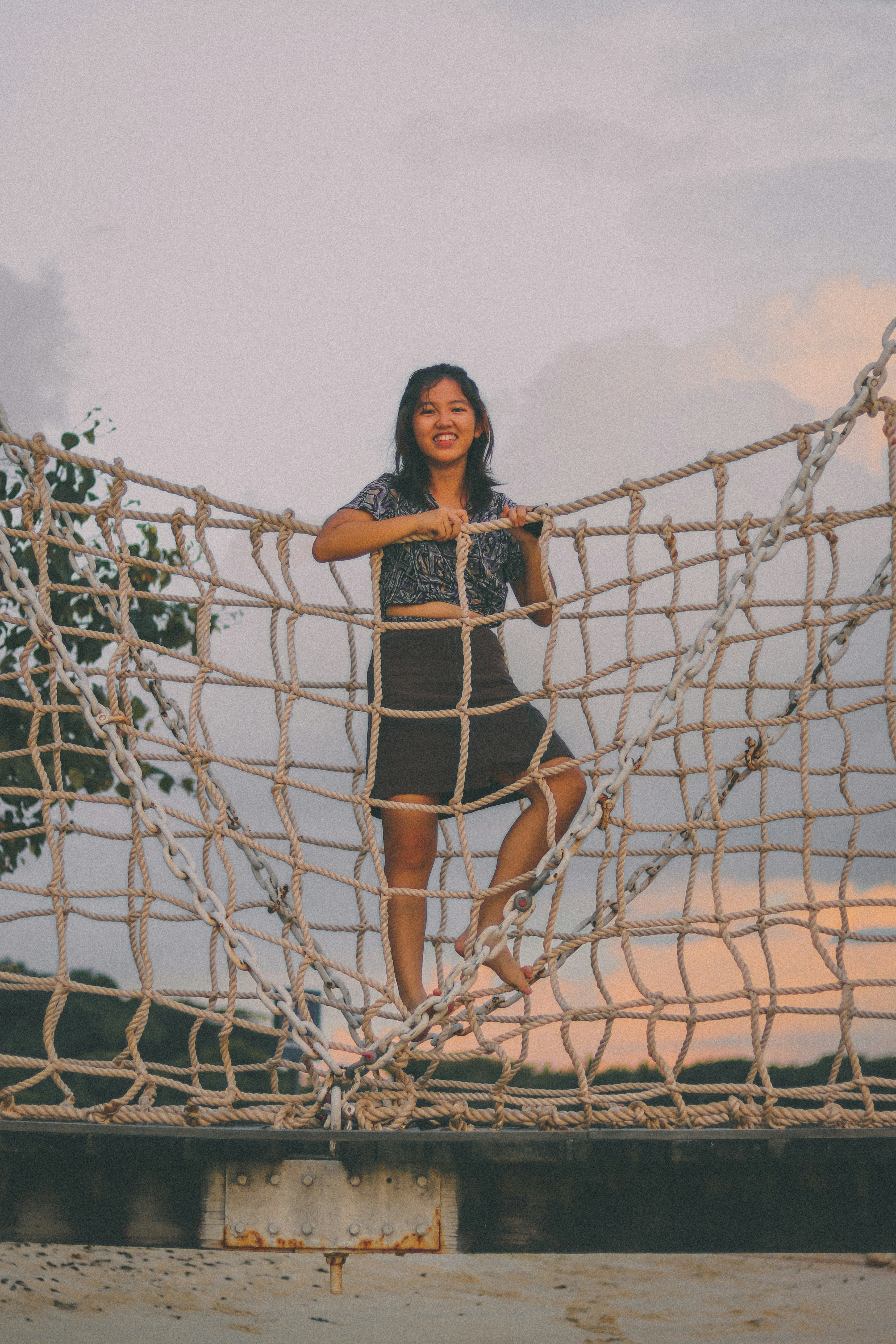 On a Rope Bridge: Confidence Above the Beach