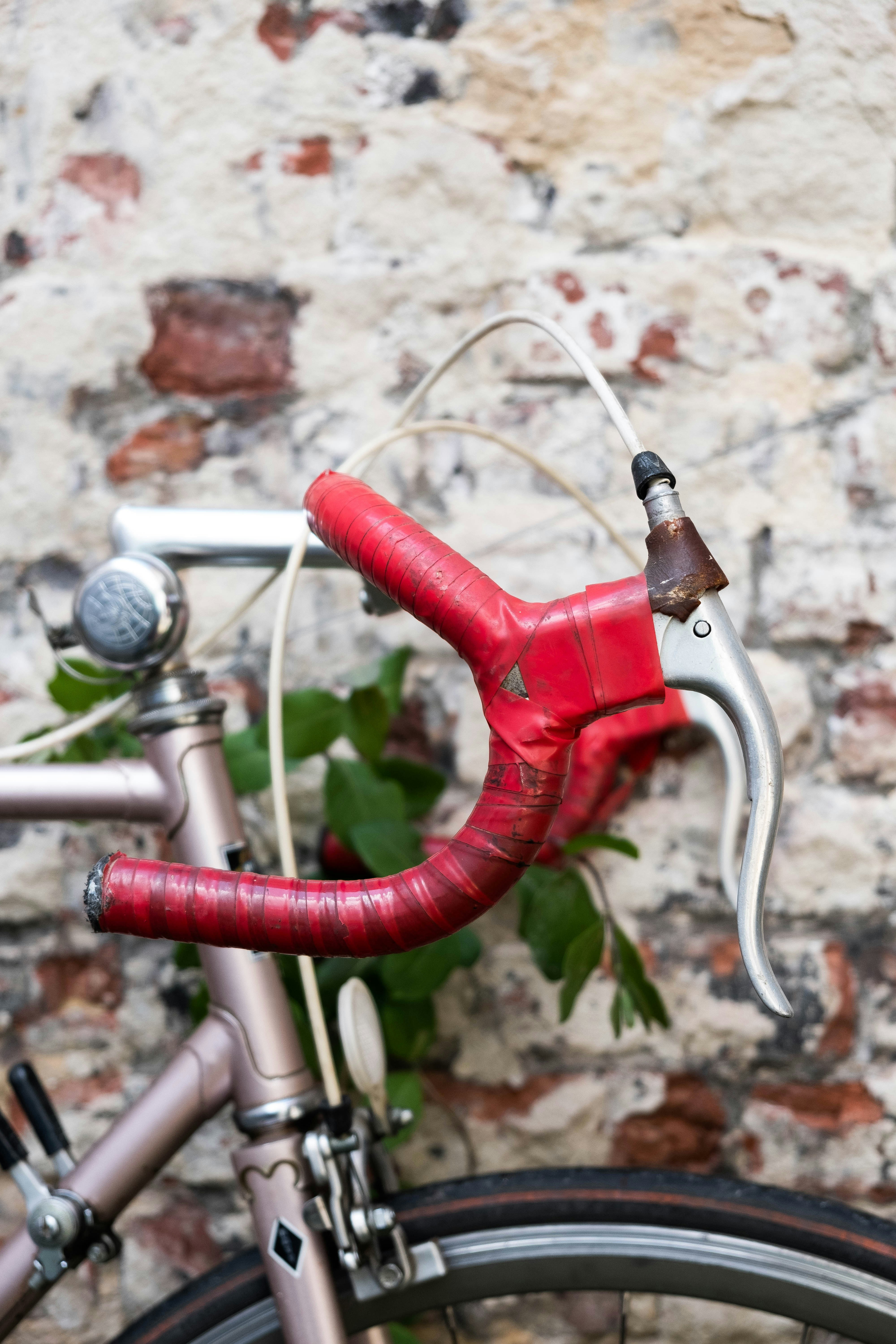 Red and silver bicycle handle photo – Free Transportation Image on Unsplash
