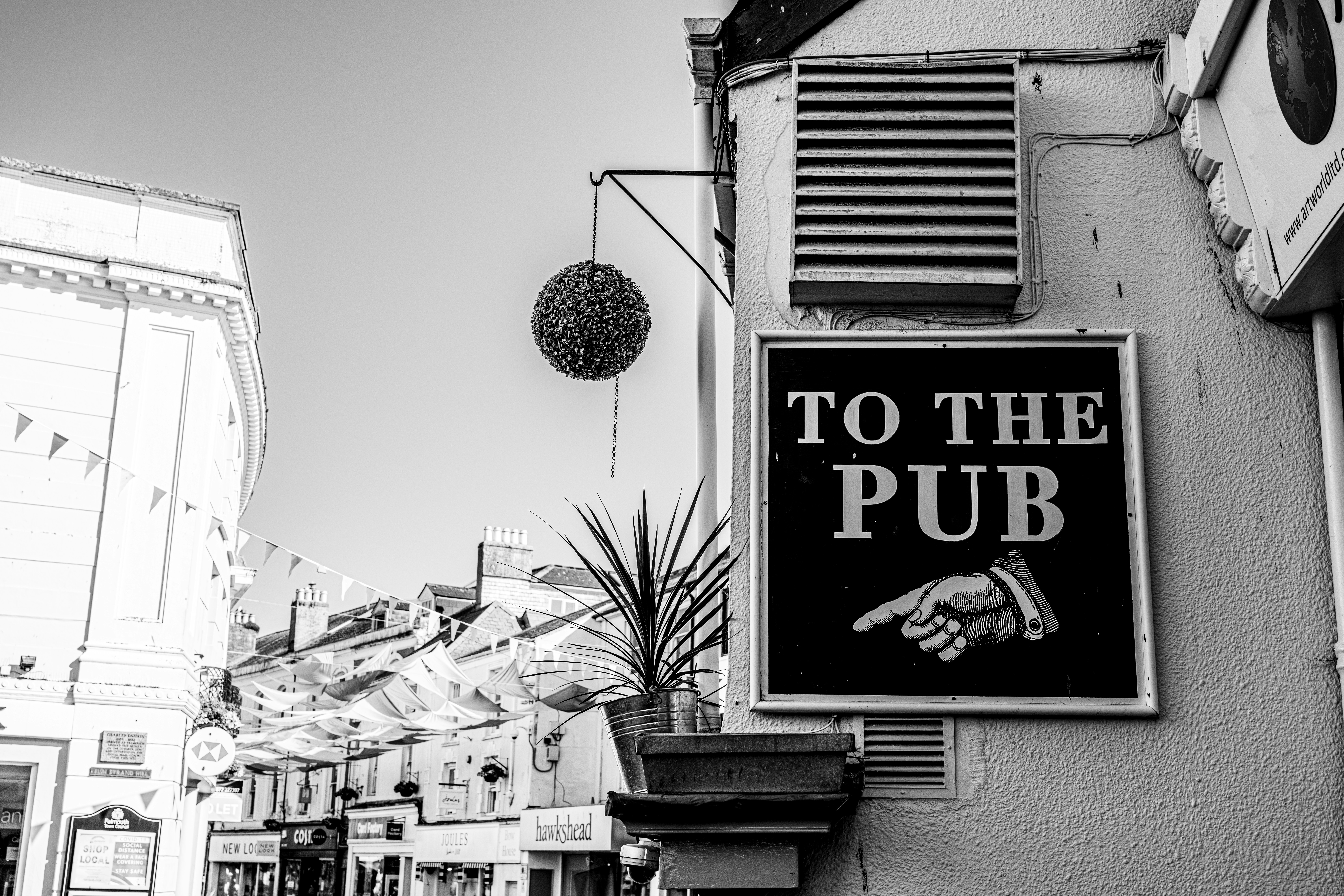 Why we should be concerned that more people are replacing the pub with ...