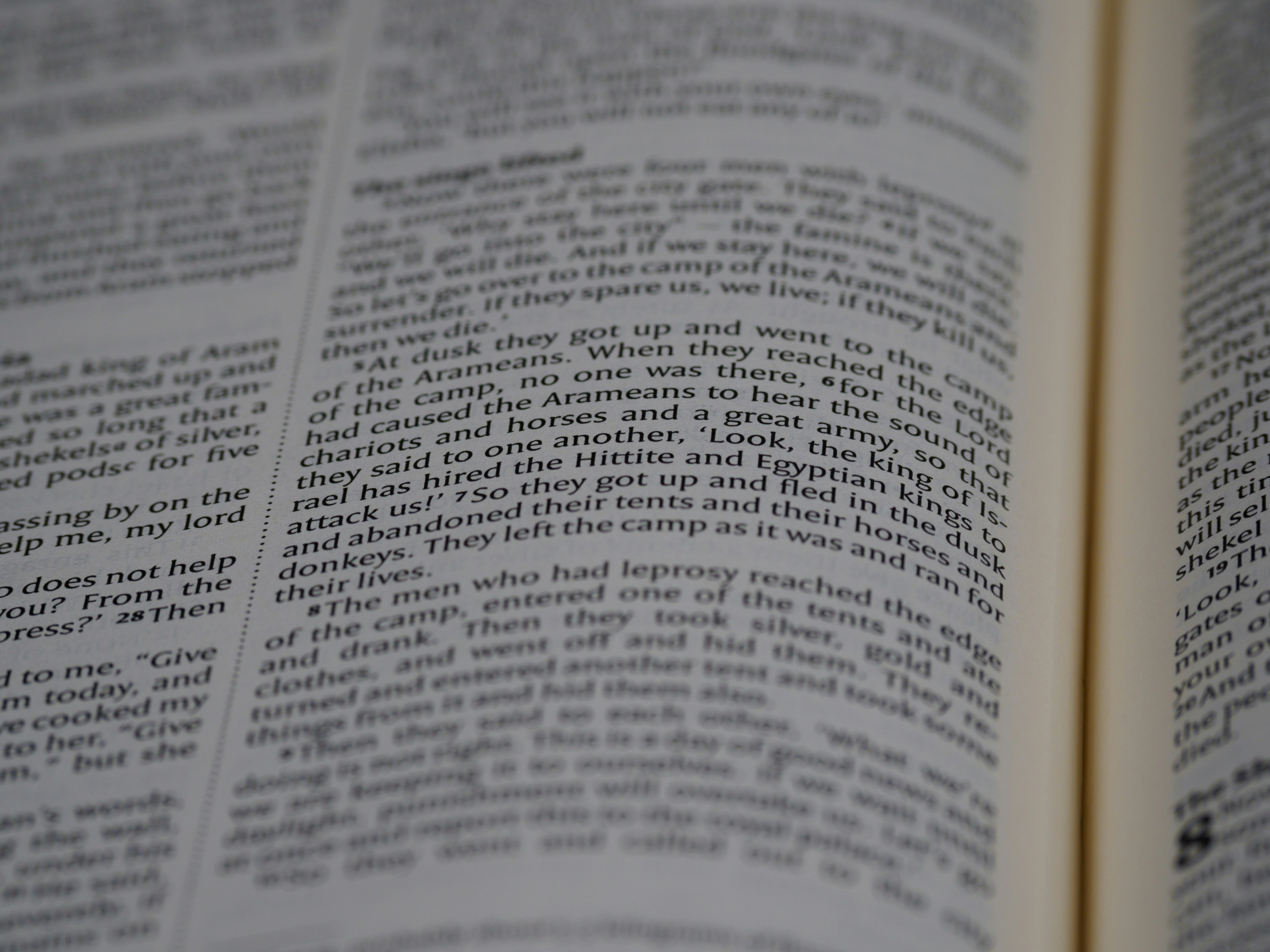 Foto zum Thema Text – Kostenloses Bild zu Buch auf Unsplash