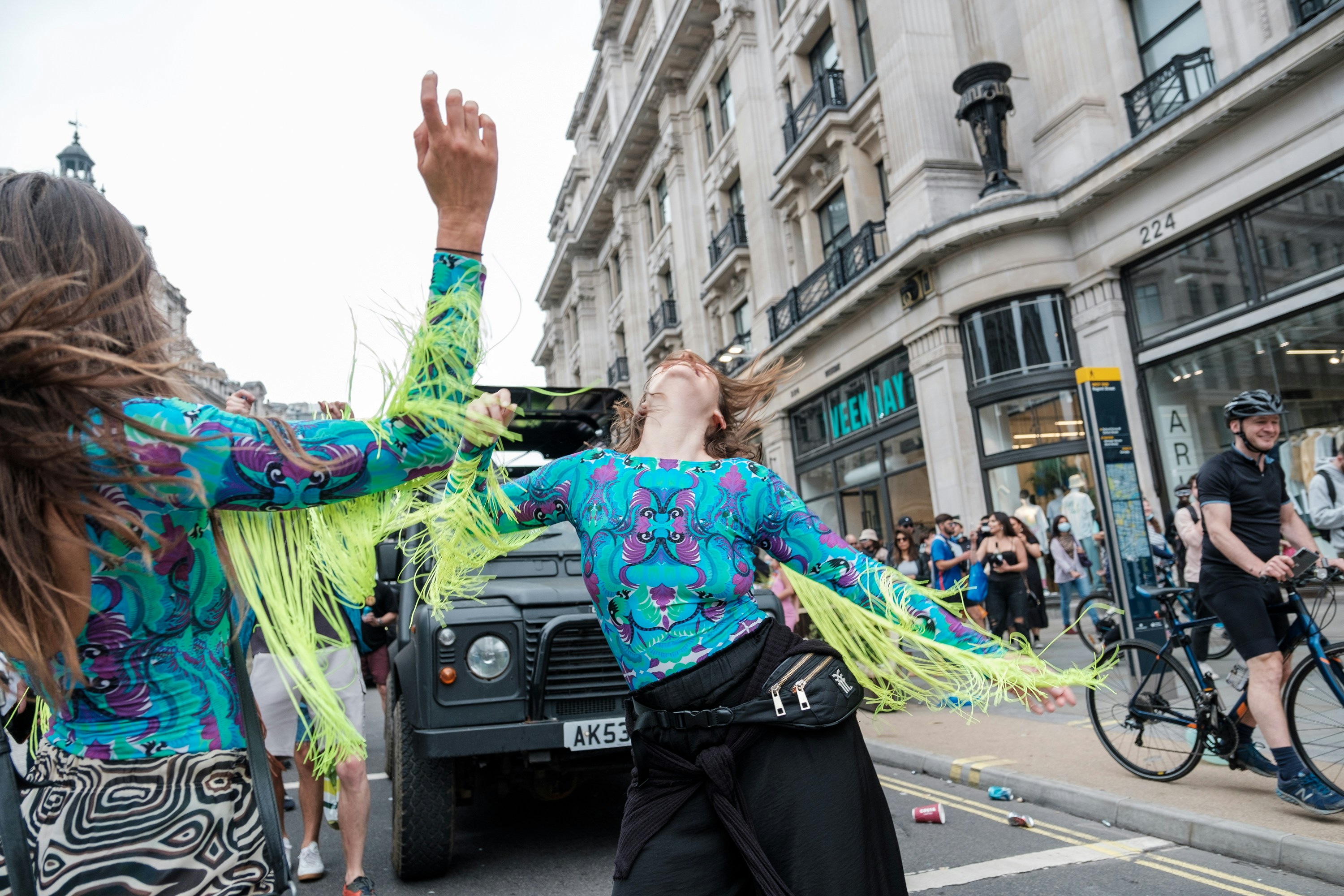 Raver Pictures | Download Free Images on Unsplash