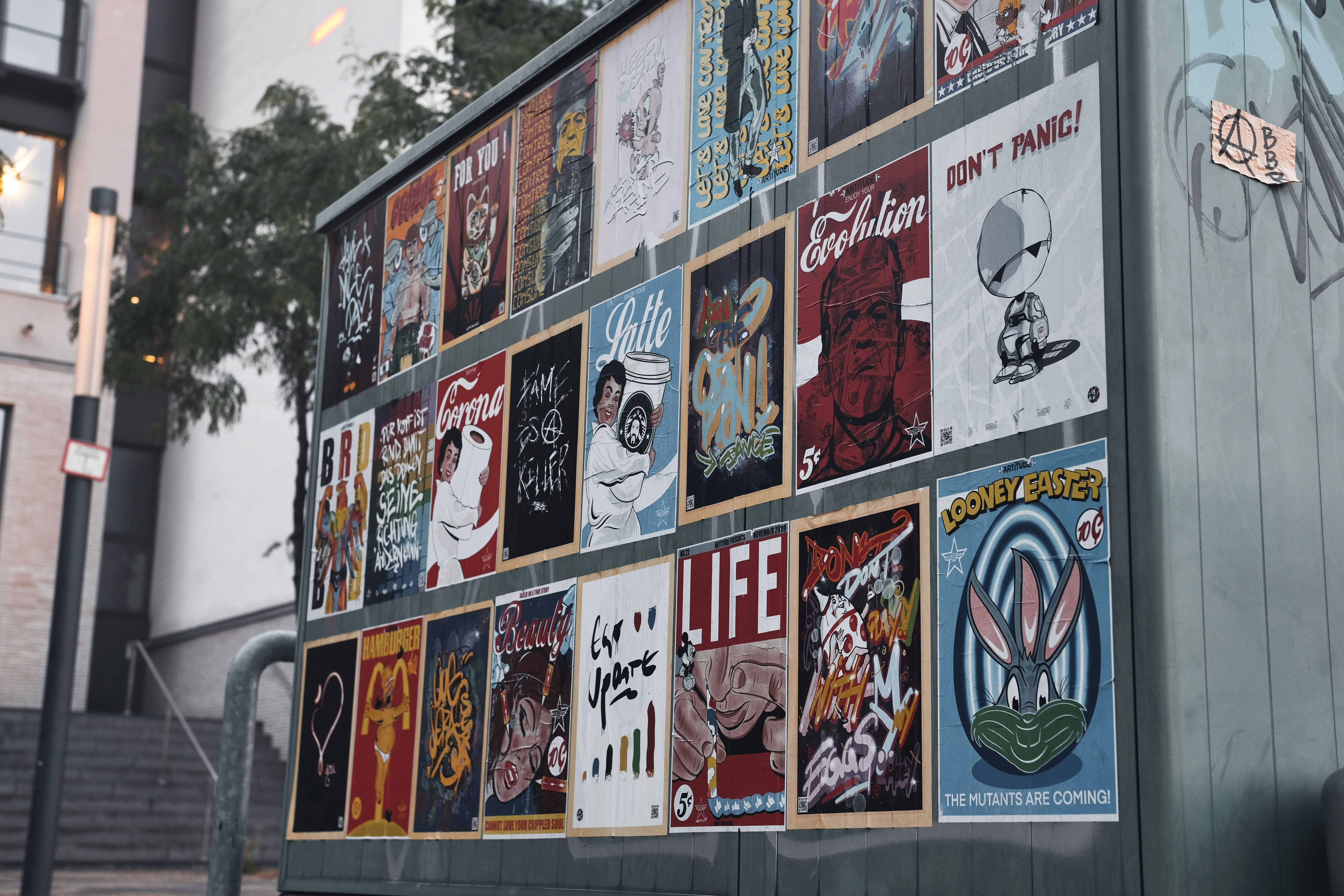 Poster Wallpaper Pictures | Download Free Images on Unsplash