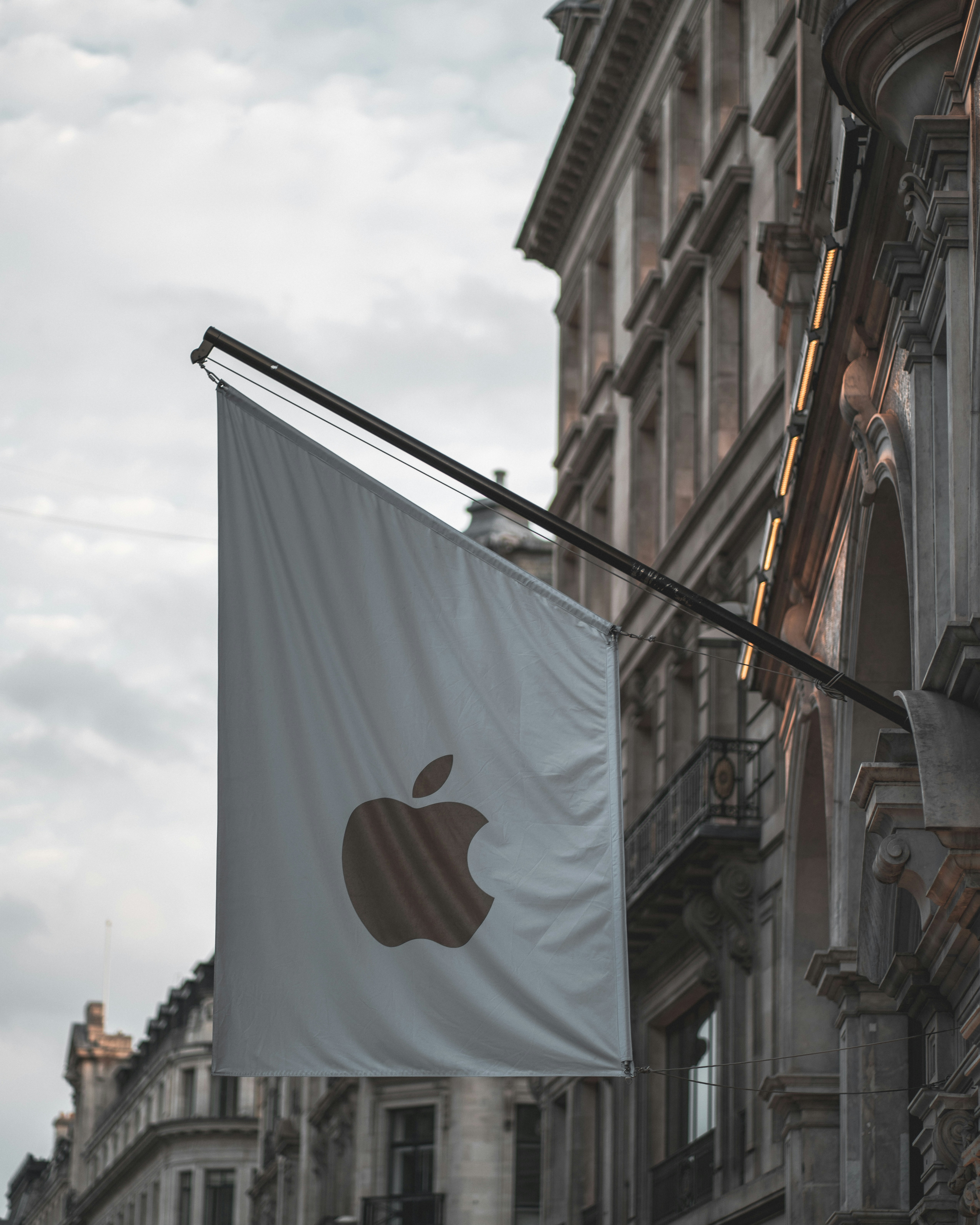 White and brown flag on pole photo – Free Symbol Image on Unsplash