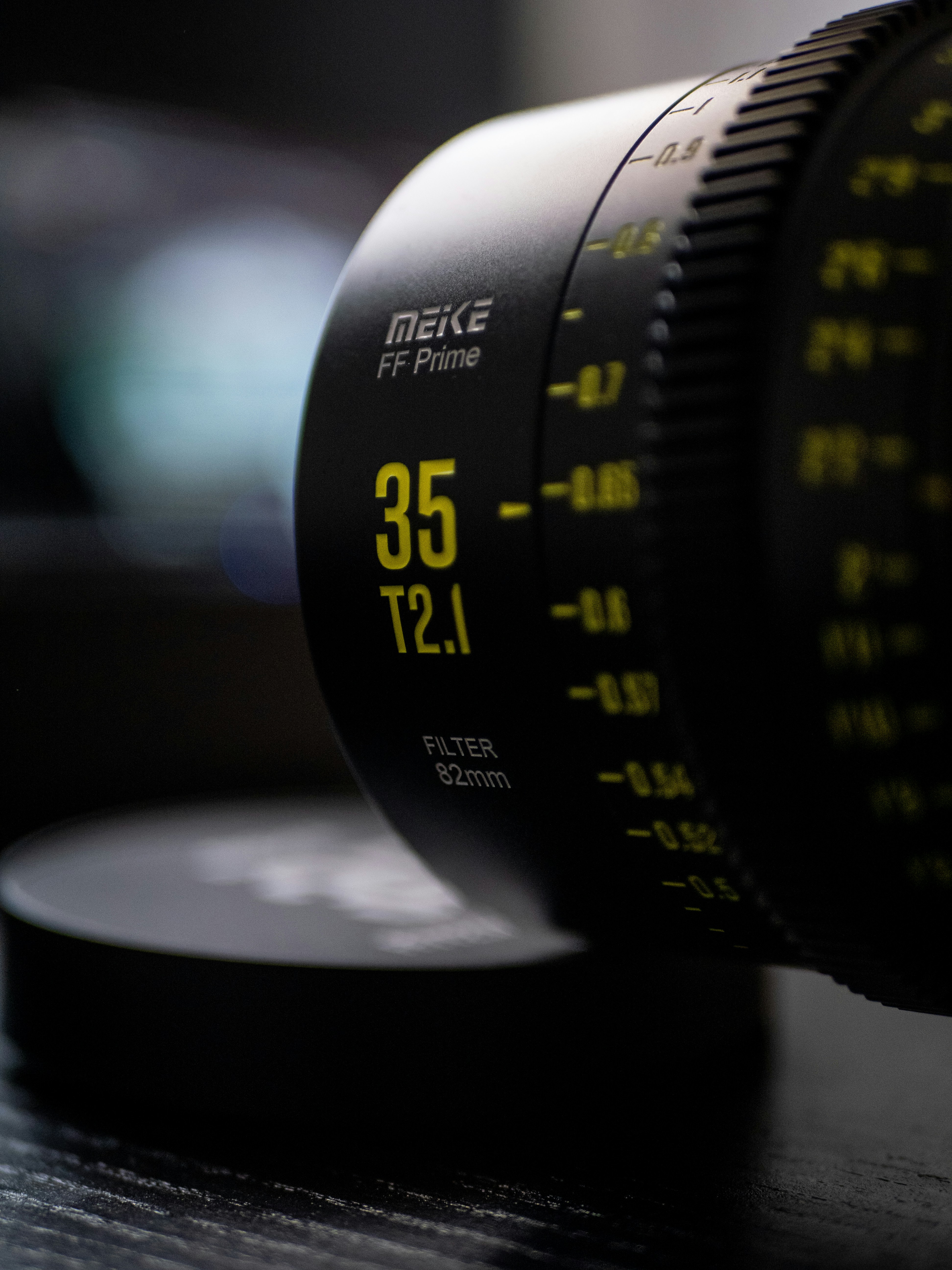 Black and white round device photo – Free Technology Image on Unsplash