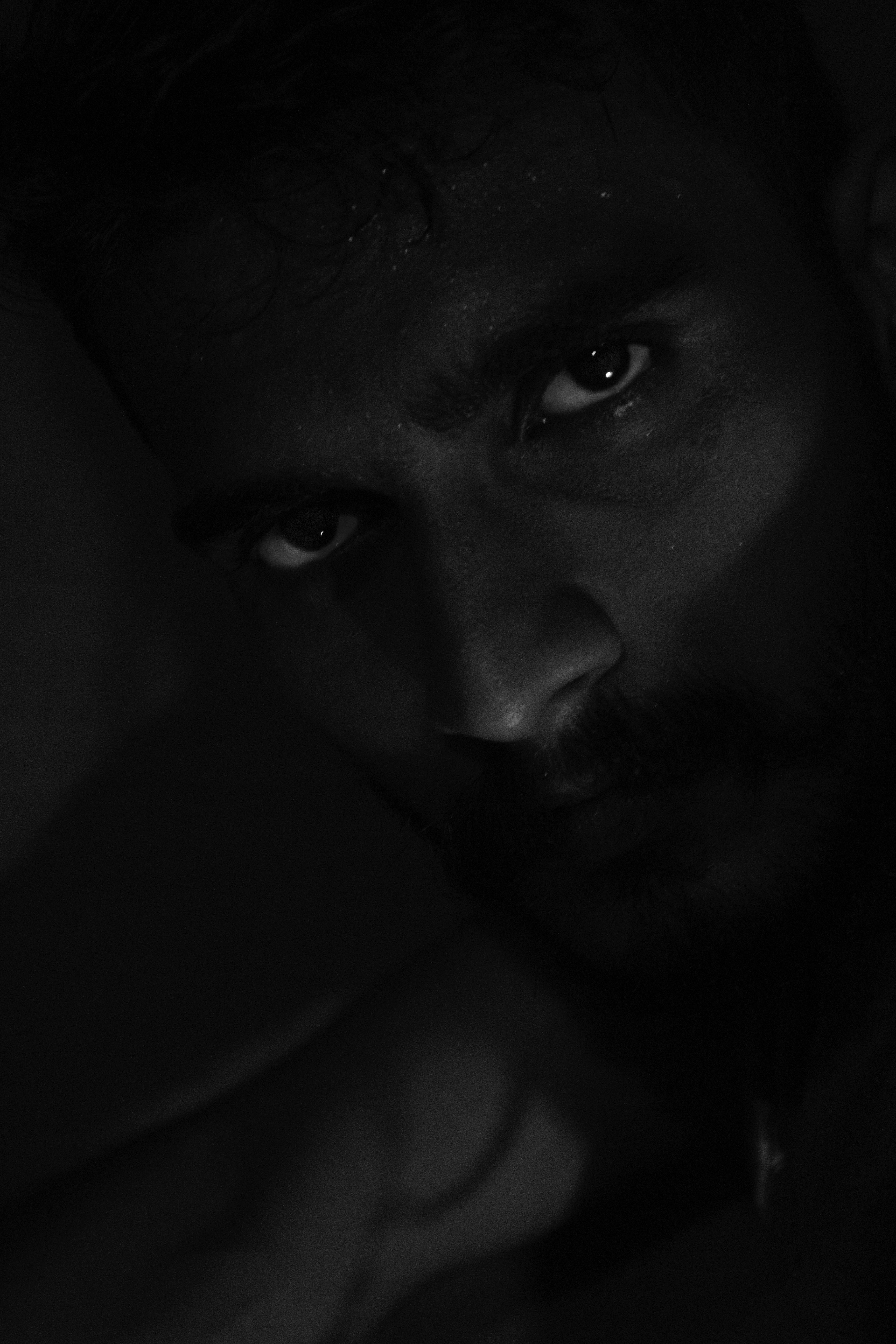 Mans face in grayscale photo – Free Potraitphotography Image on Unsplash