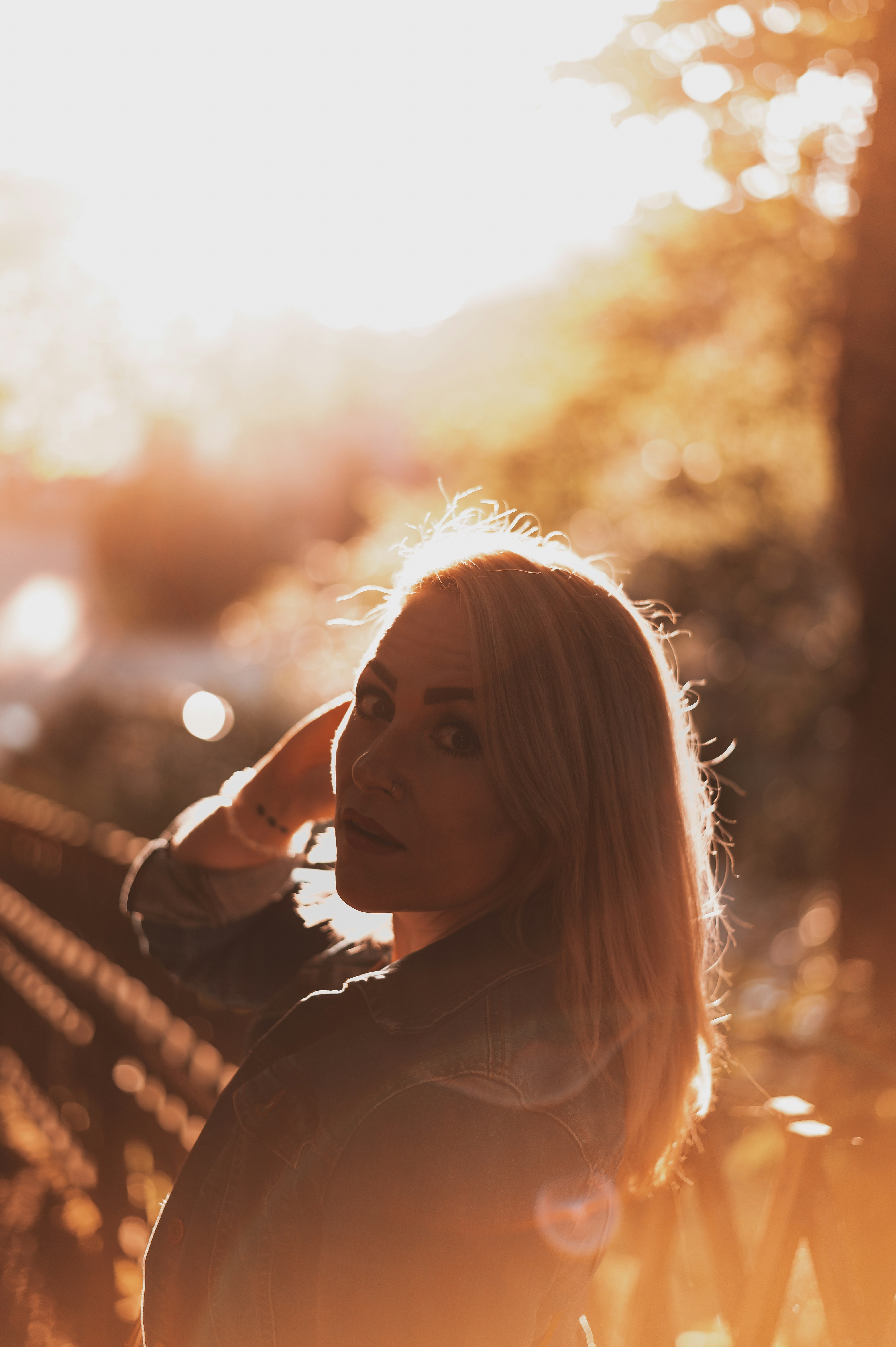 Gambar Potret Cahaya Latar | Unduh Gambar Gratis di Unsplash