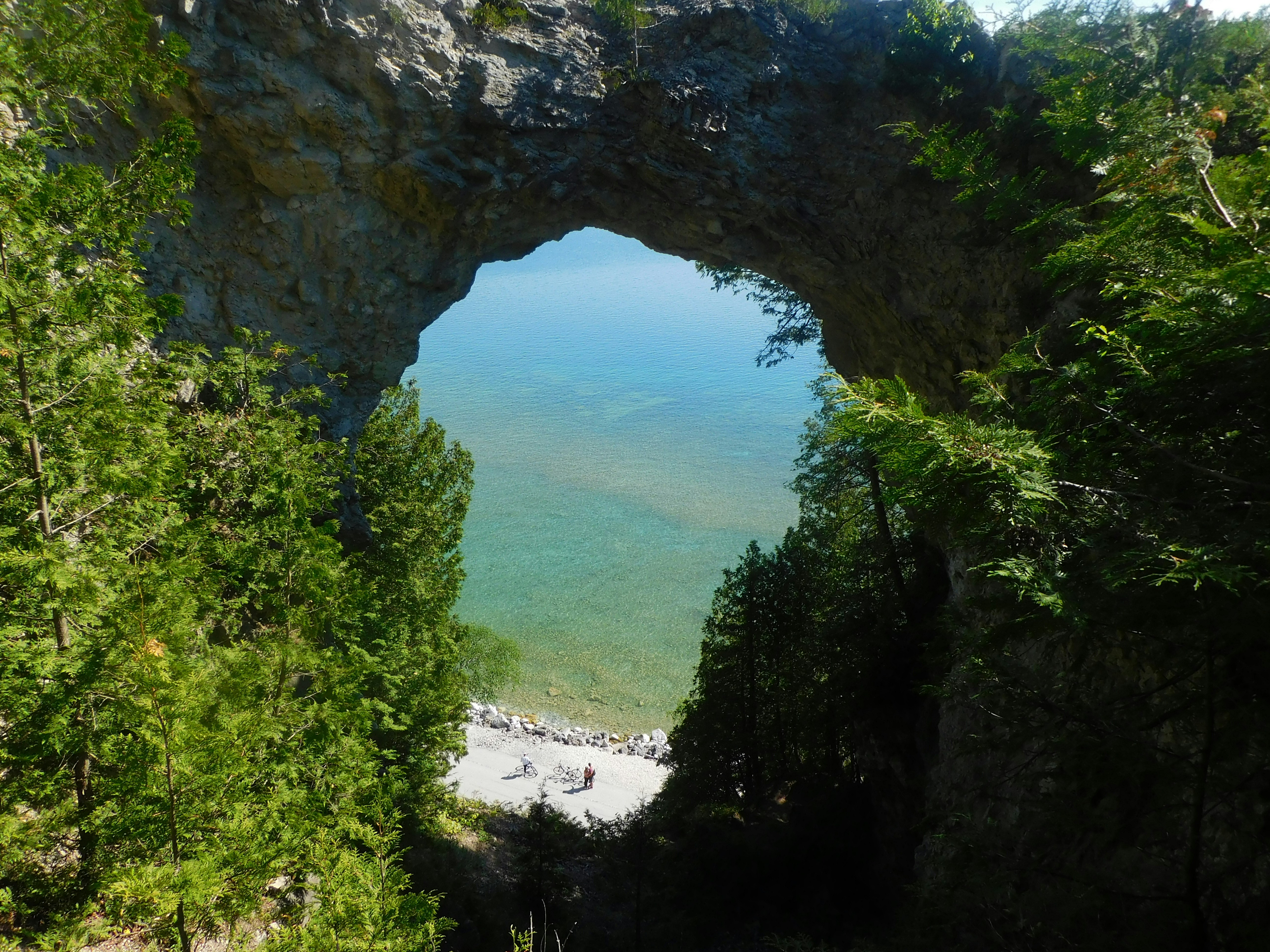 Sample photo from Minolta MN35Z