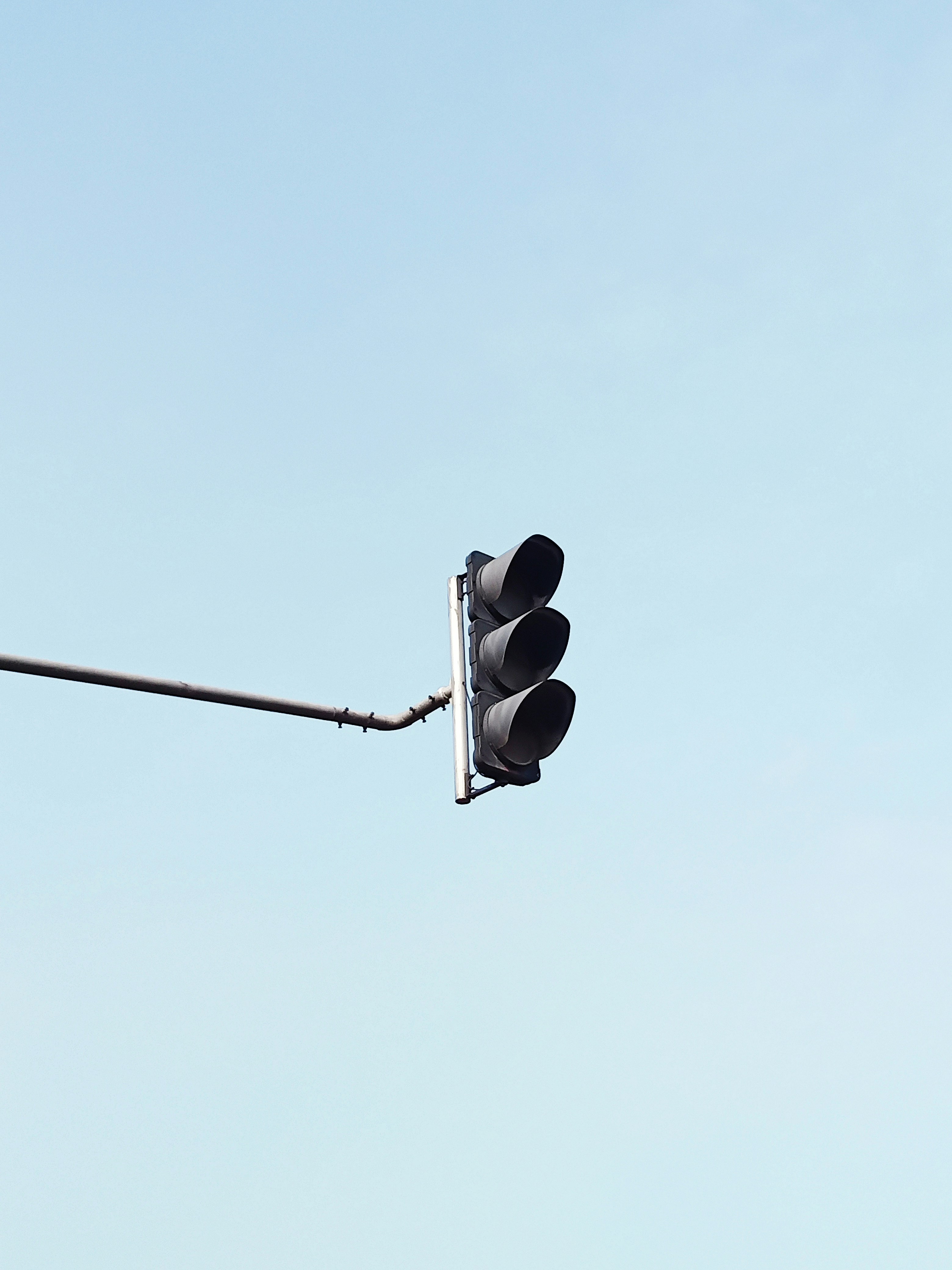 Traffic light with no light photo – Free Wallpapers Image on Unsplash