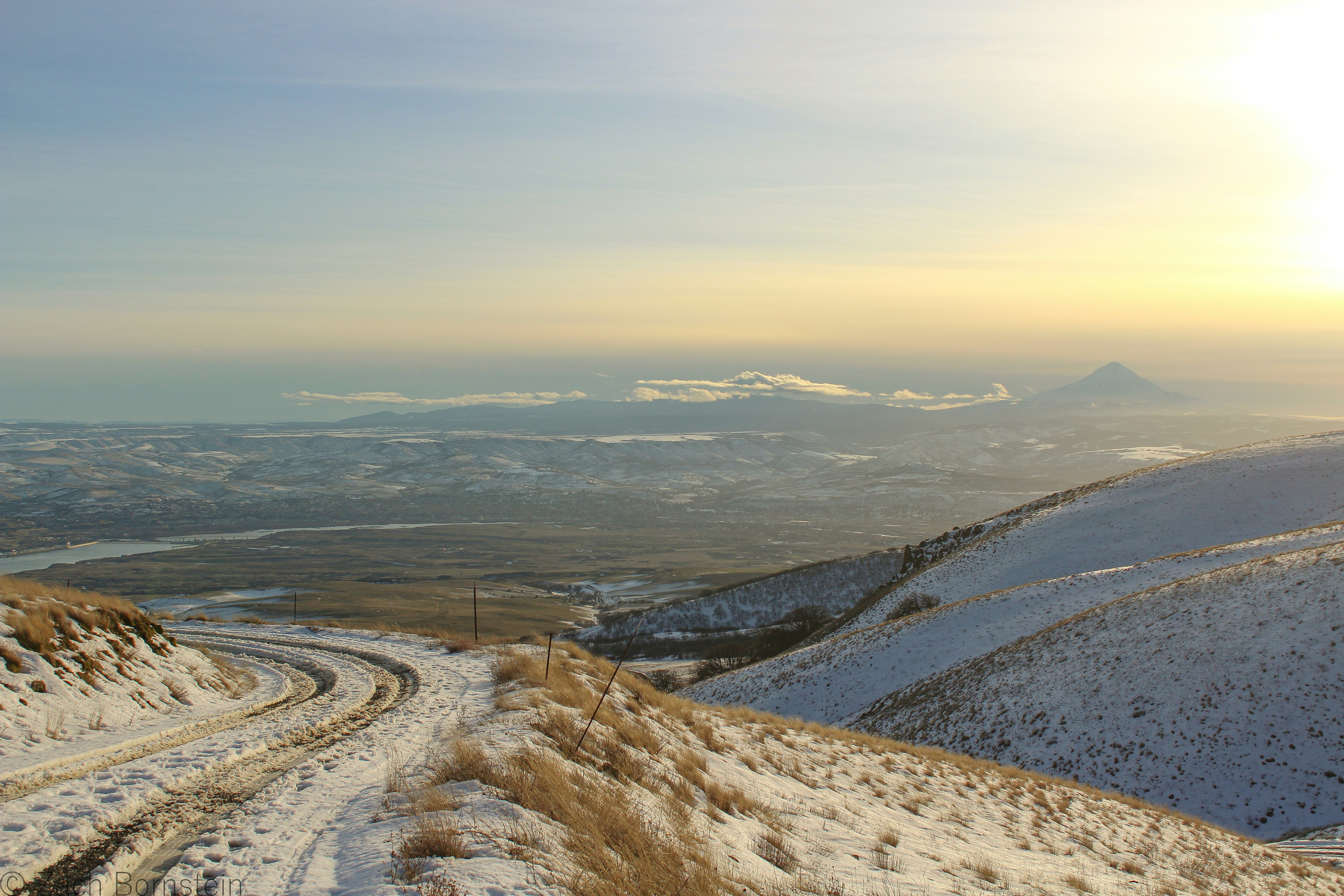 Zach Bornstein (@homeontheroads) | Unsplash 사진 커뮤니티