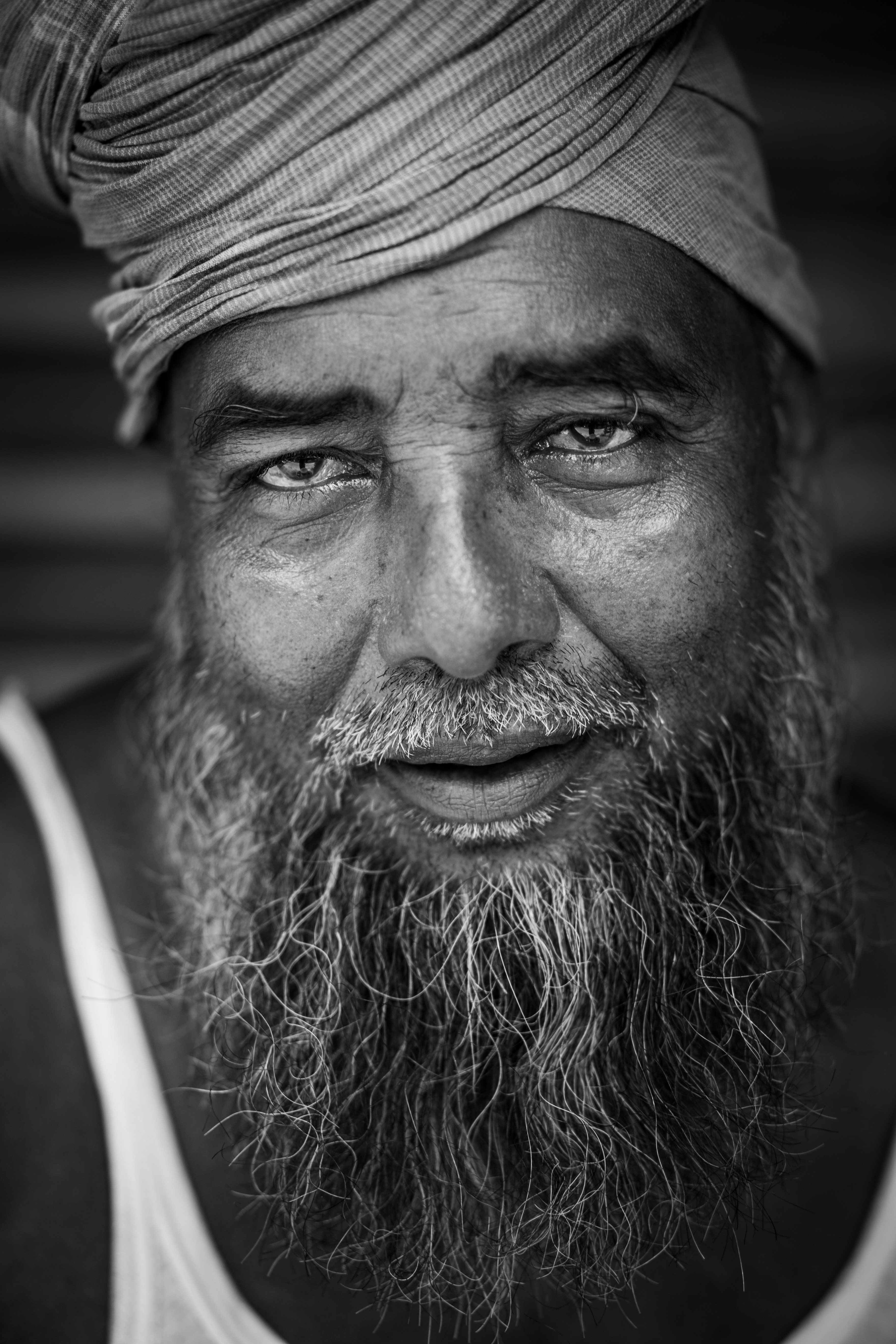 Grayscale photo of mans face photo – Free Face Image on Unsplash