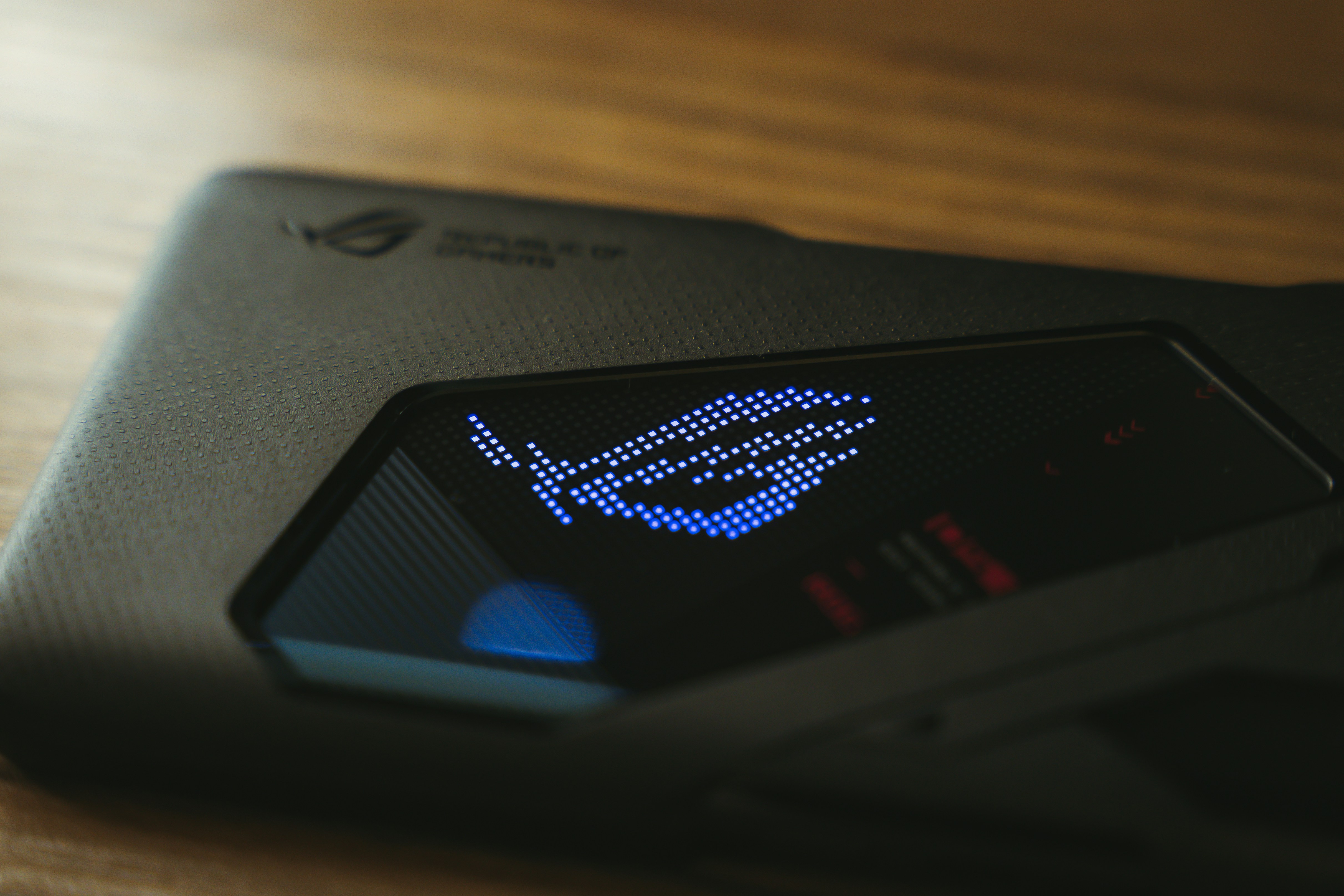 black and blue digital device