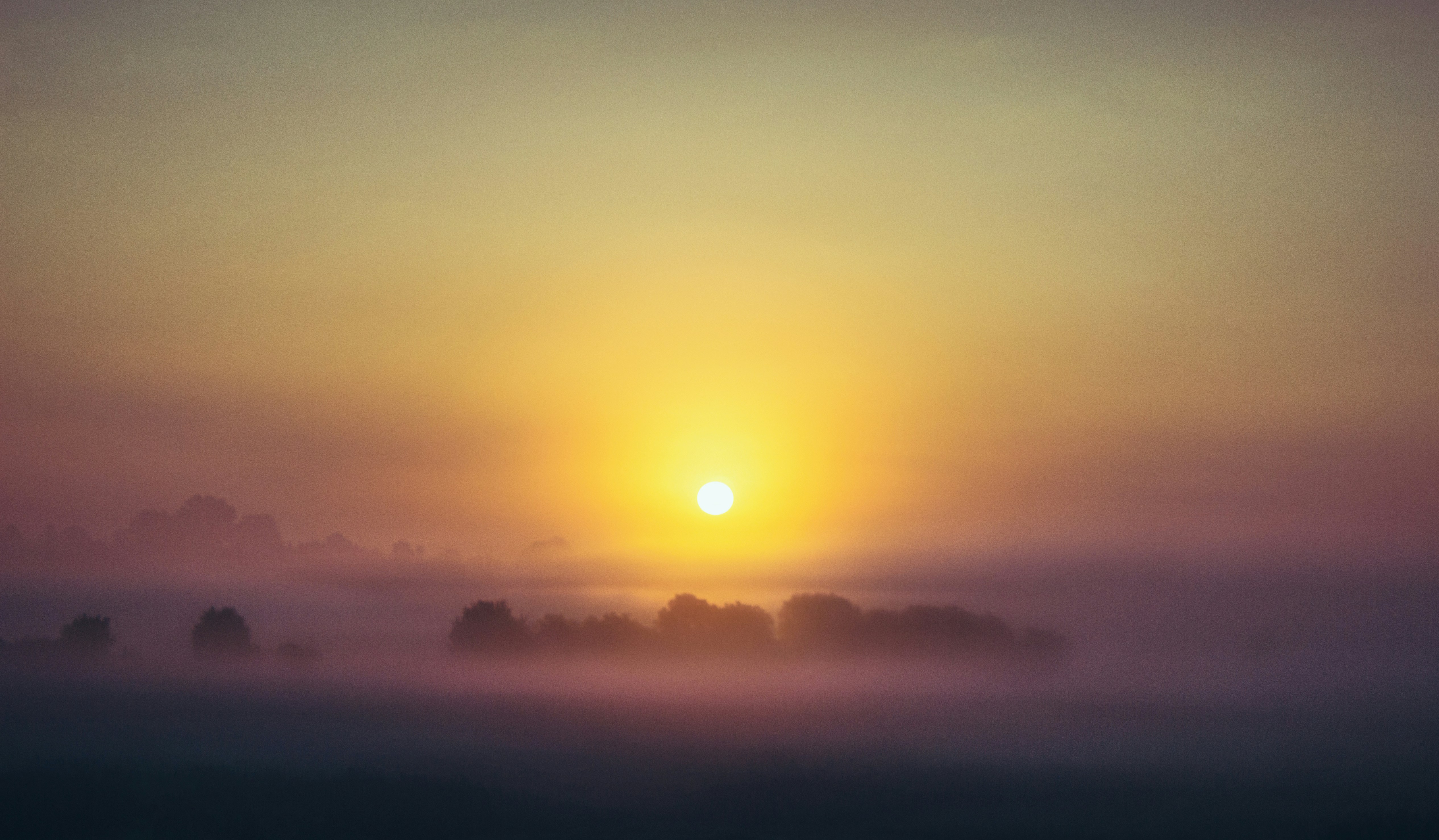 Body of water during sunset photo – Free Sun Image on Unsplash