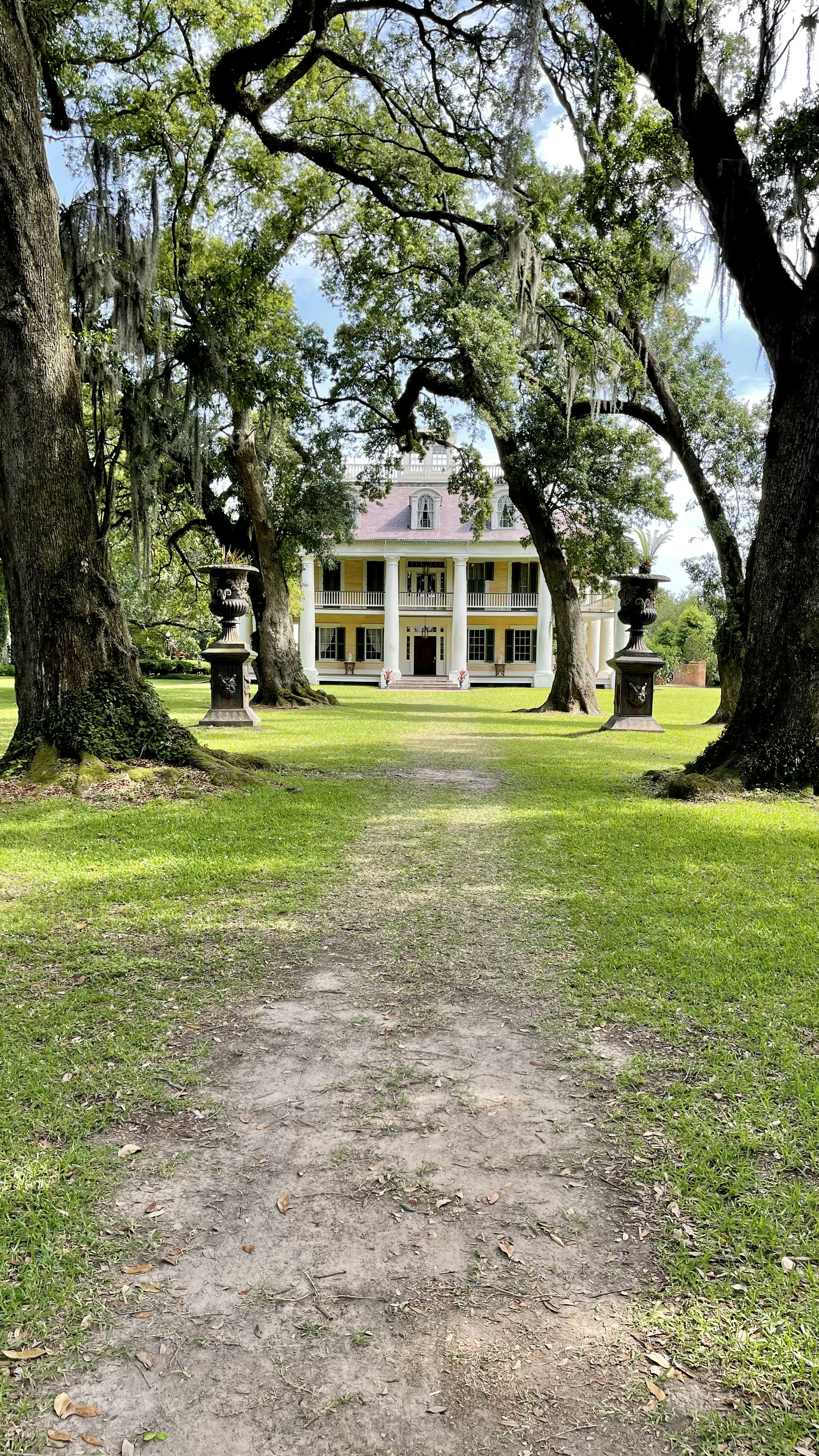 Christian White (@jchristianwhite) | Unsplash 사진 커뮤니티