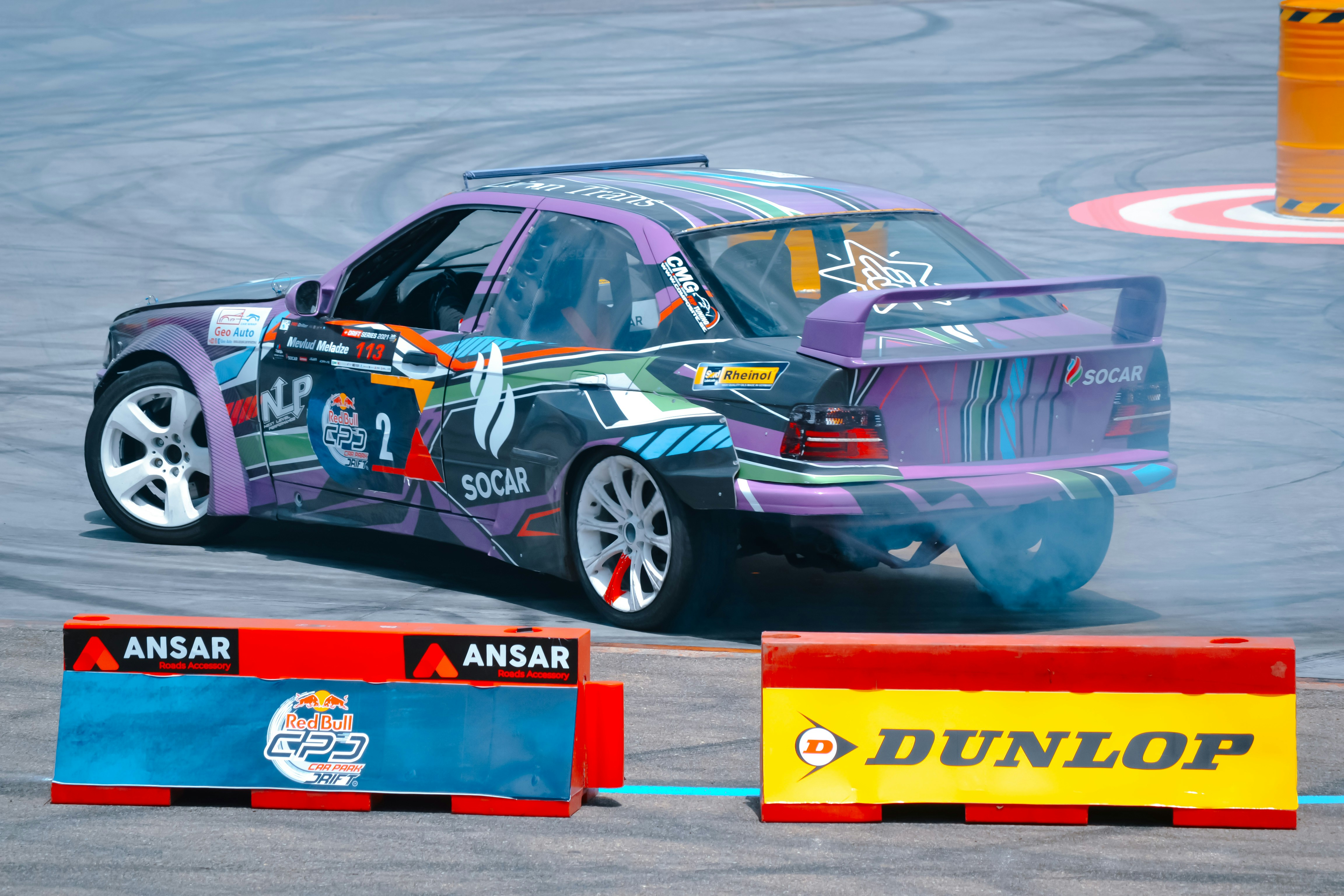 Black and red porsche 911 on race track photo – Free Rustavi ...