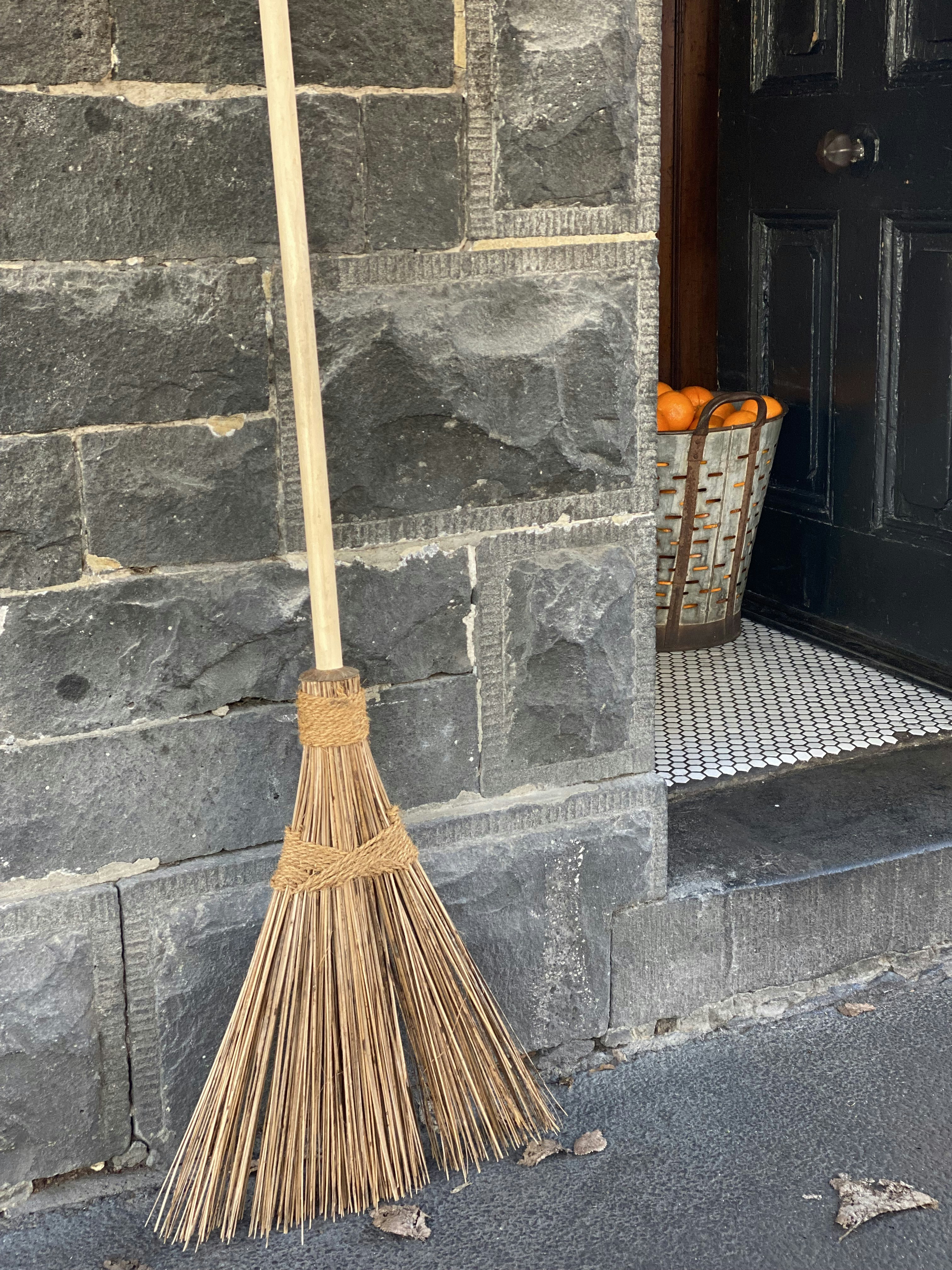 30k+ Broom Pictures | Download Free Images on Unsplash