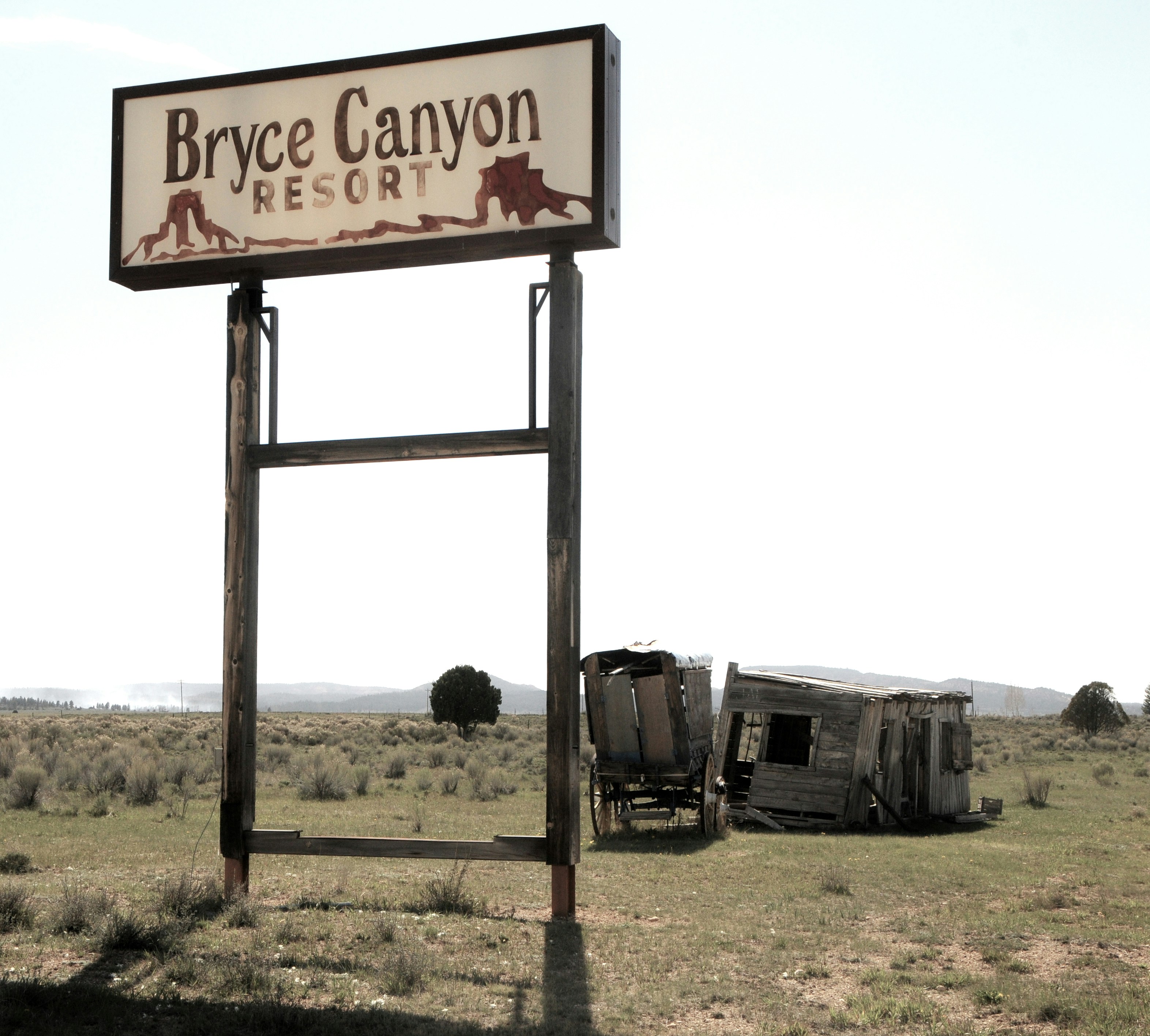Desert Signpost Overlook: Bryce Canyon Resort and the Rusted Outpost
