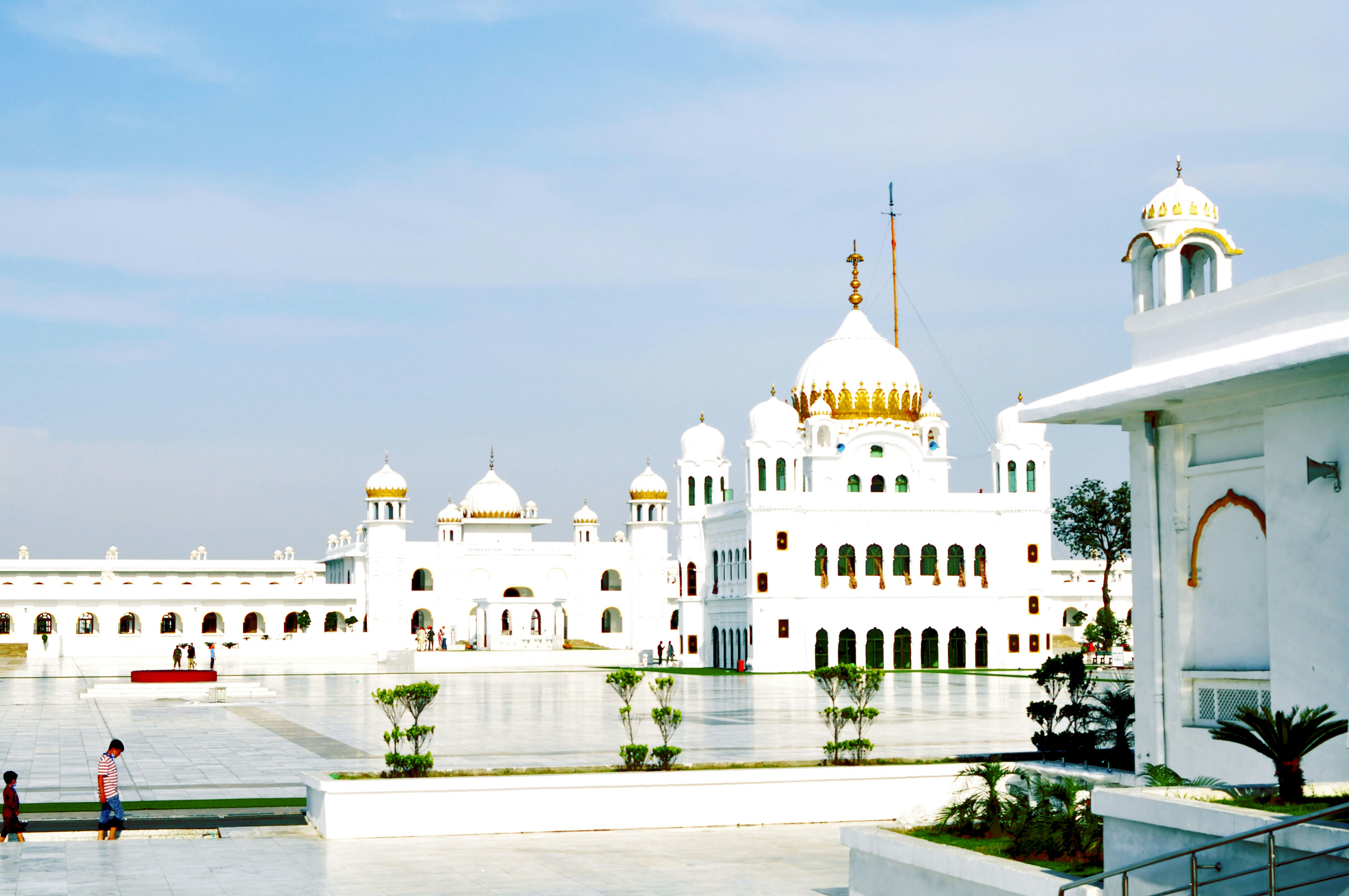 White Domes and Courtyard Echoes