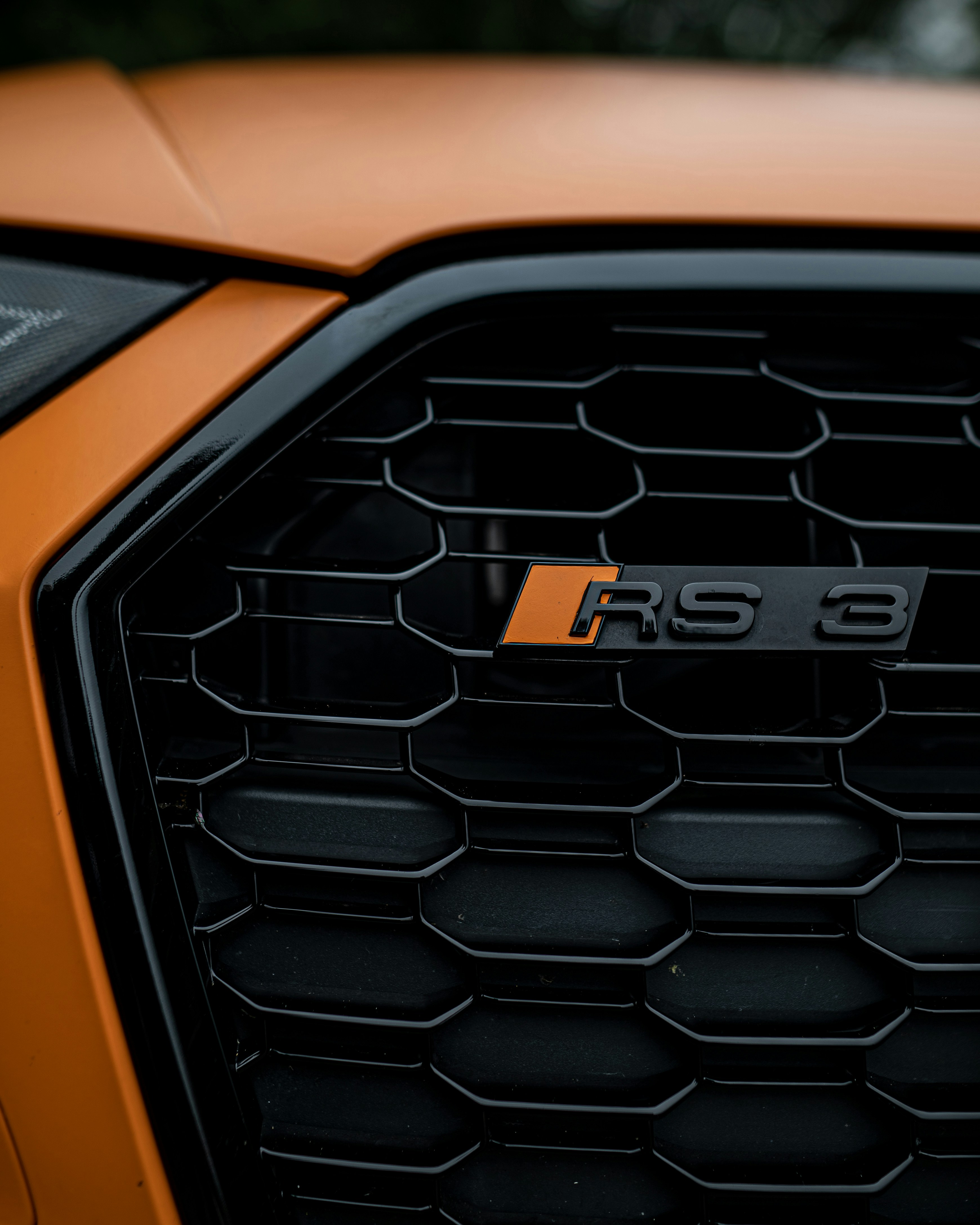 Black and yellow asus logo photo – Free Castle combe Image on Unsplash