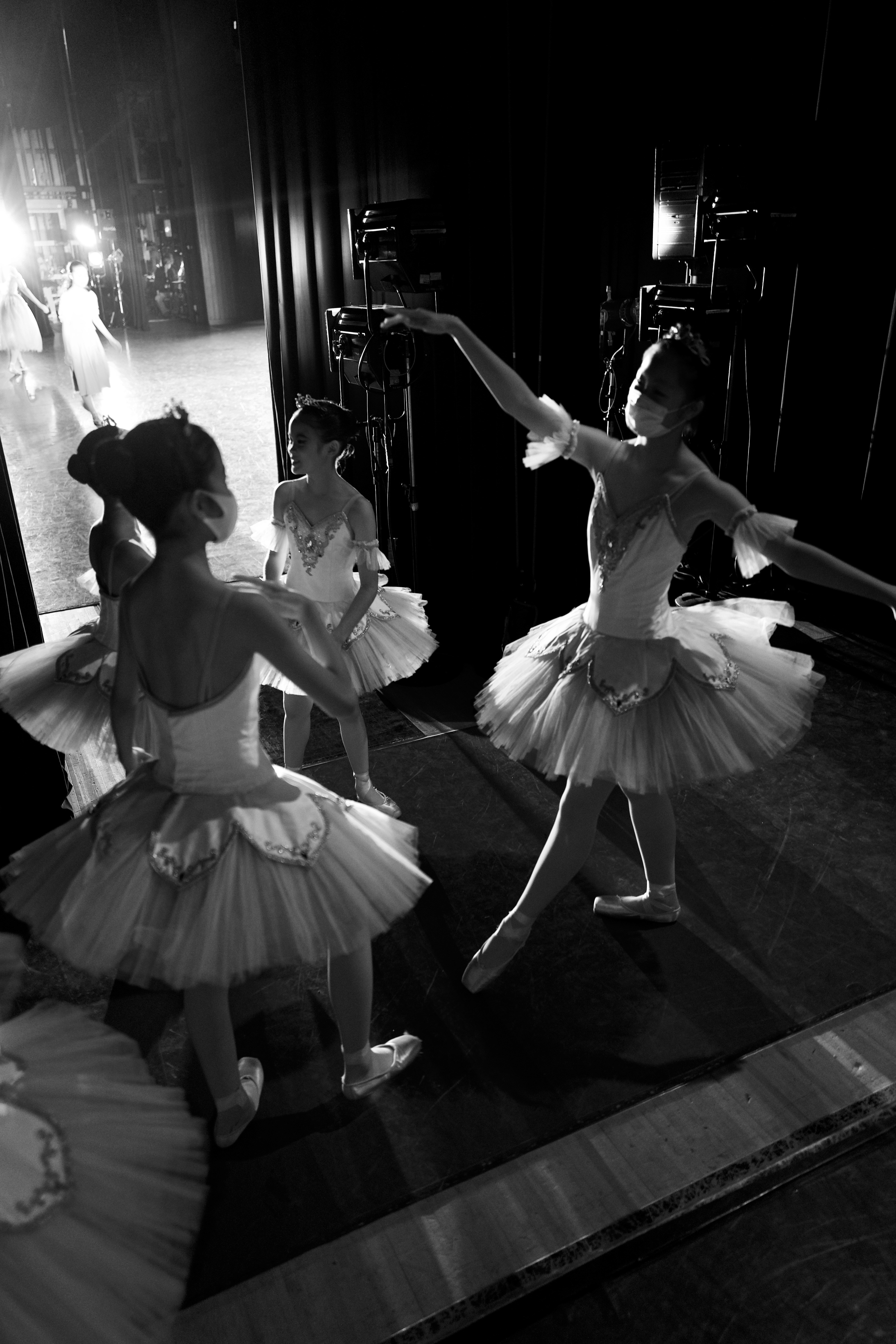 Woman in white dress dancing photo – Free Dancer Image on Unsplash