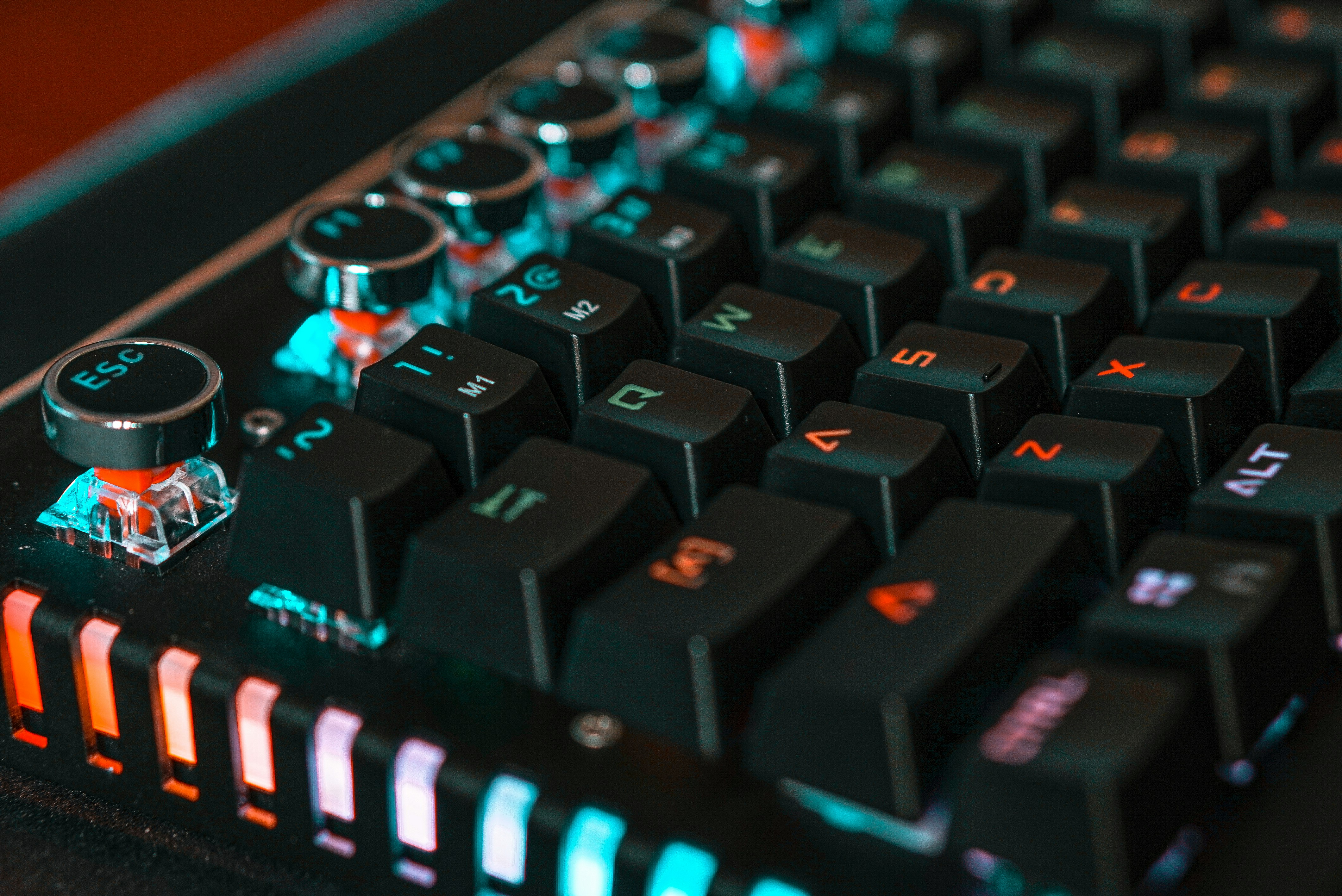 Download Free Keyboards Pictures [HD] | Unsplash