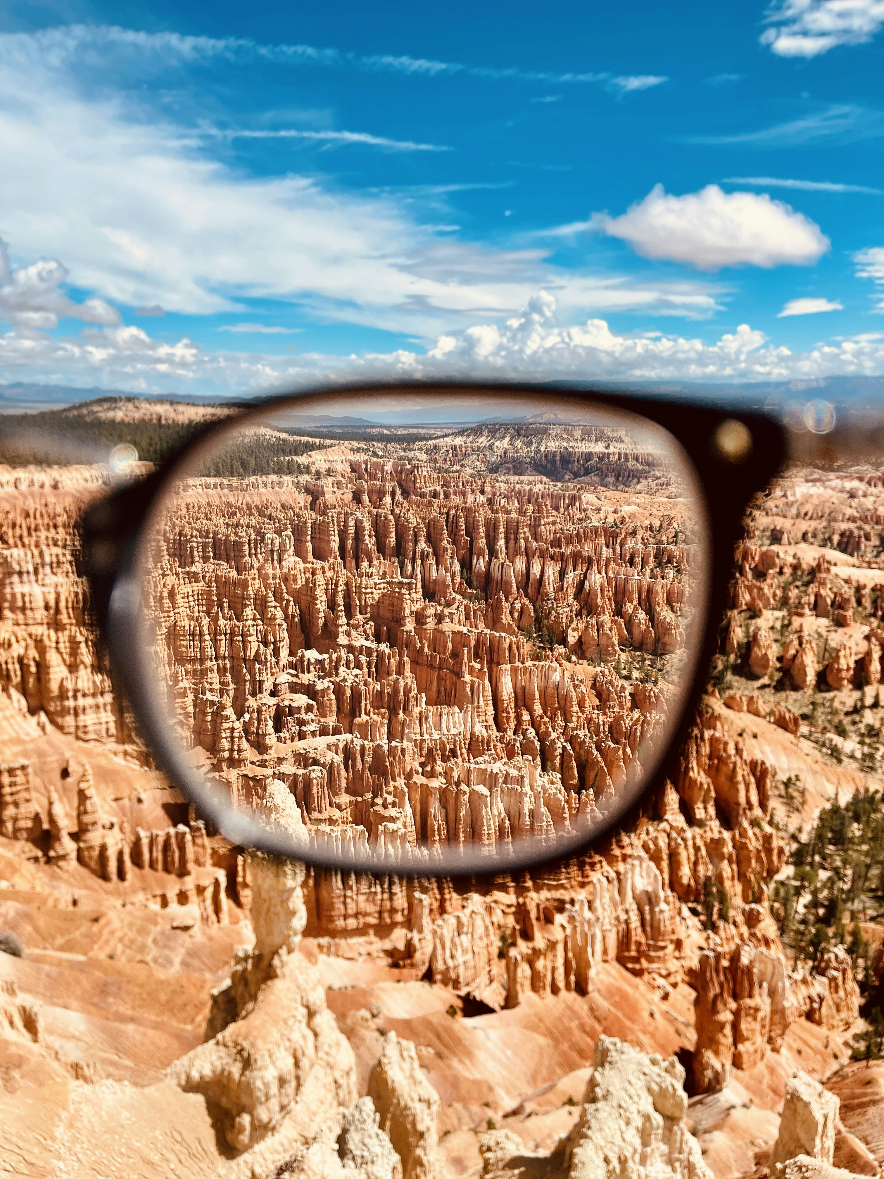 Framing the Canyon: Hoodoo Towers Seen Through Eyewear