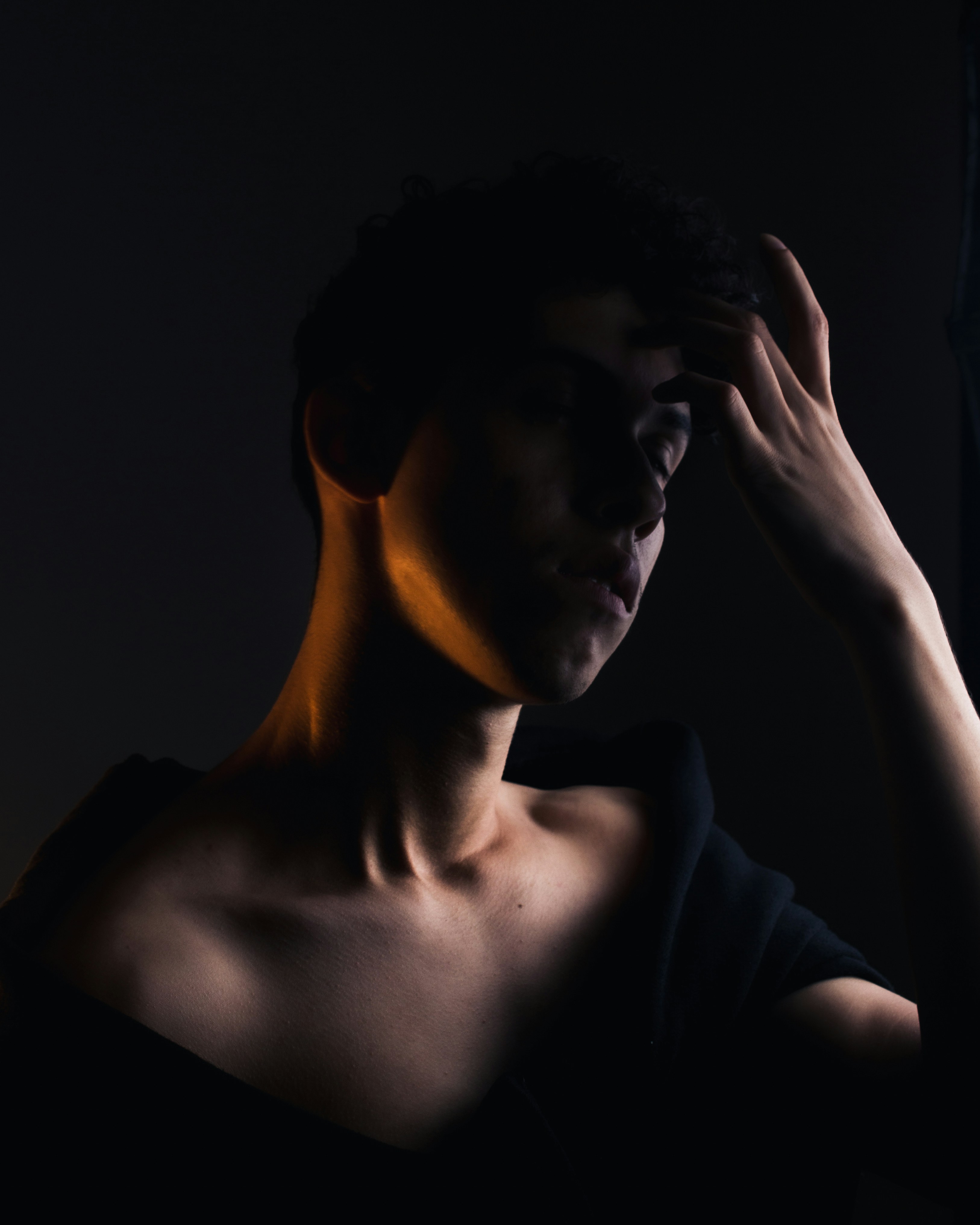 Black Background Portrait Pictures | Download Free Images on Unsplash