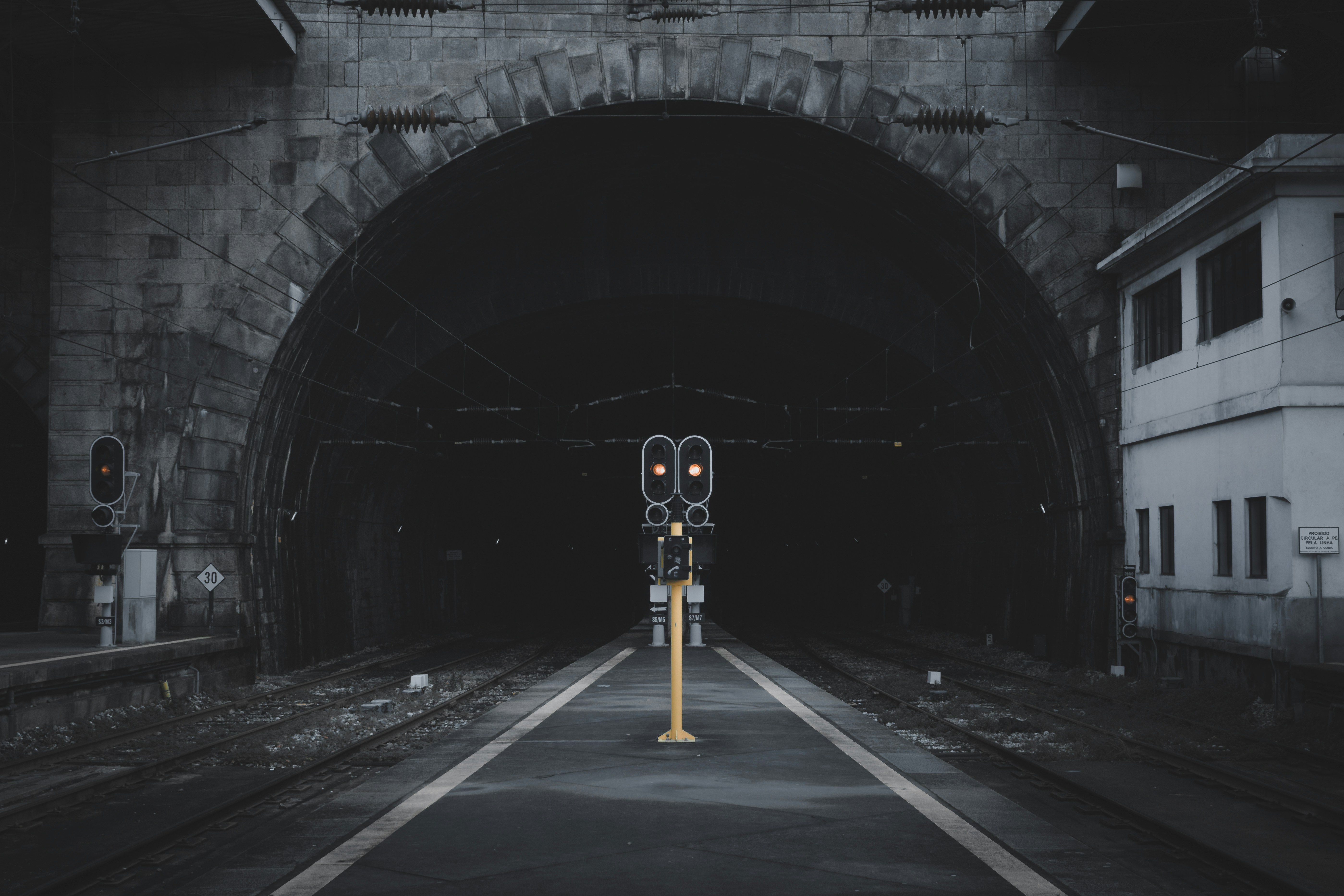 Black and yellow road sign photo – Free Grey Image on Unsplash