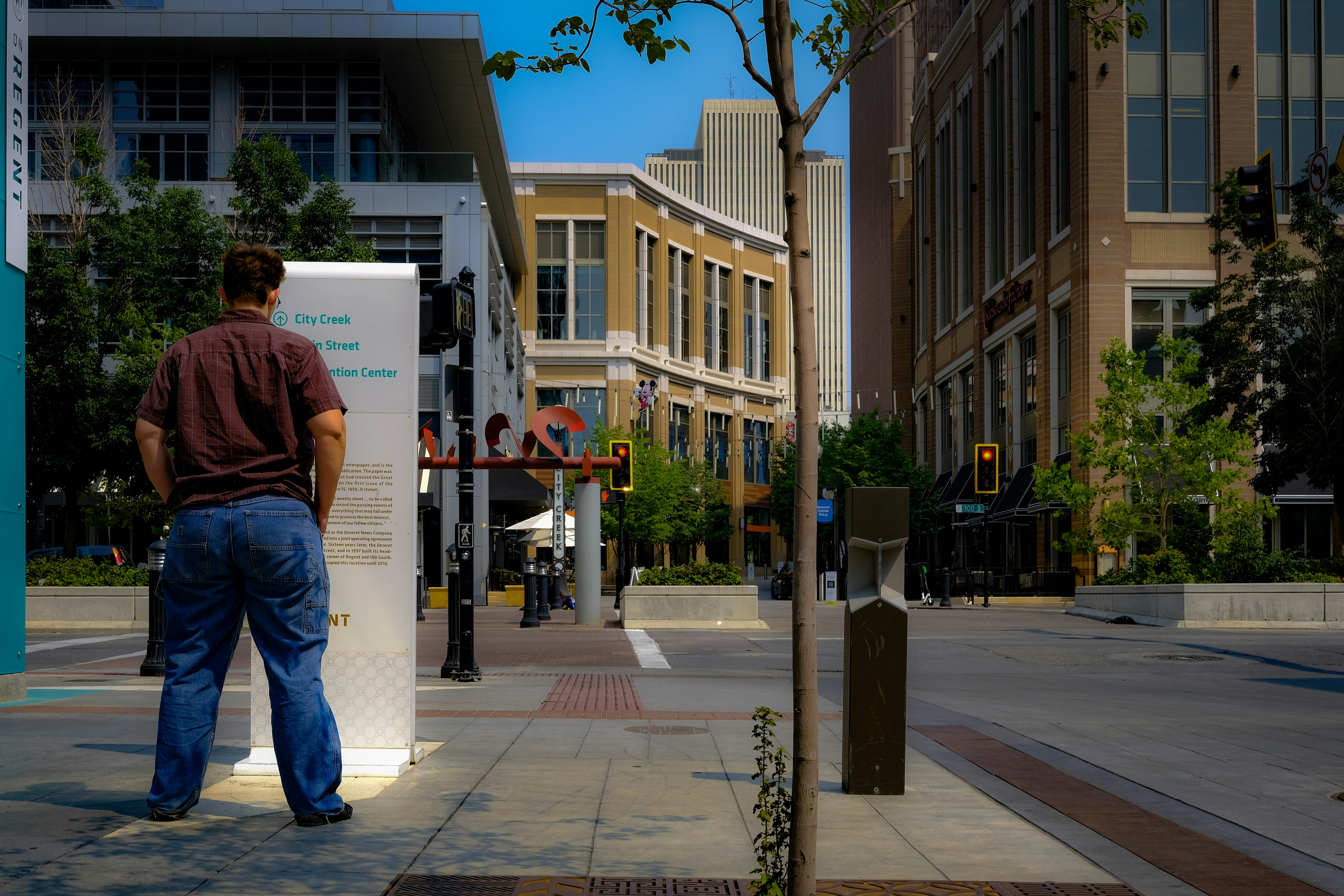 Public Notice in Broad Daylight: Reading the City Board on a Sunlit Street