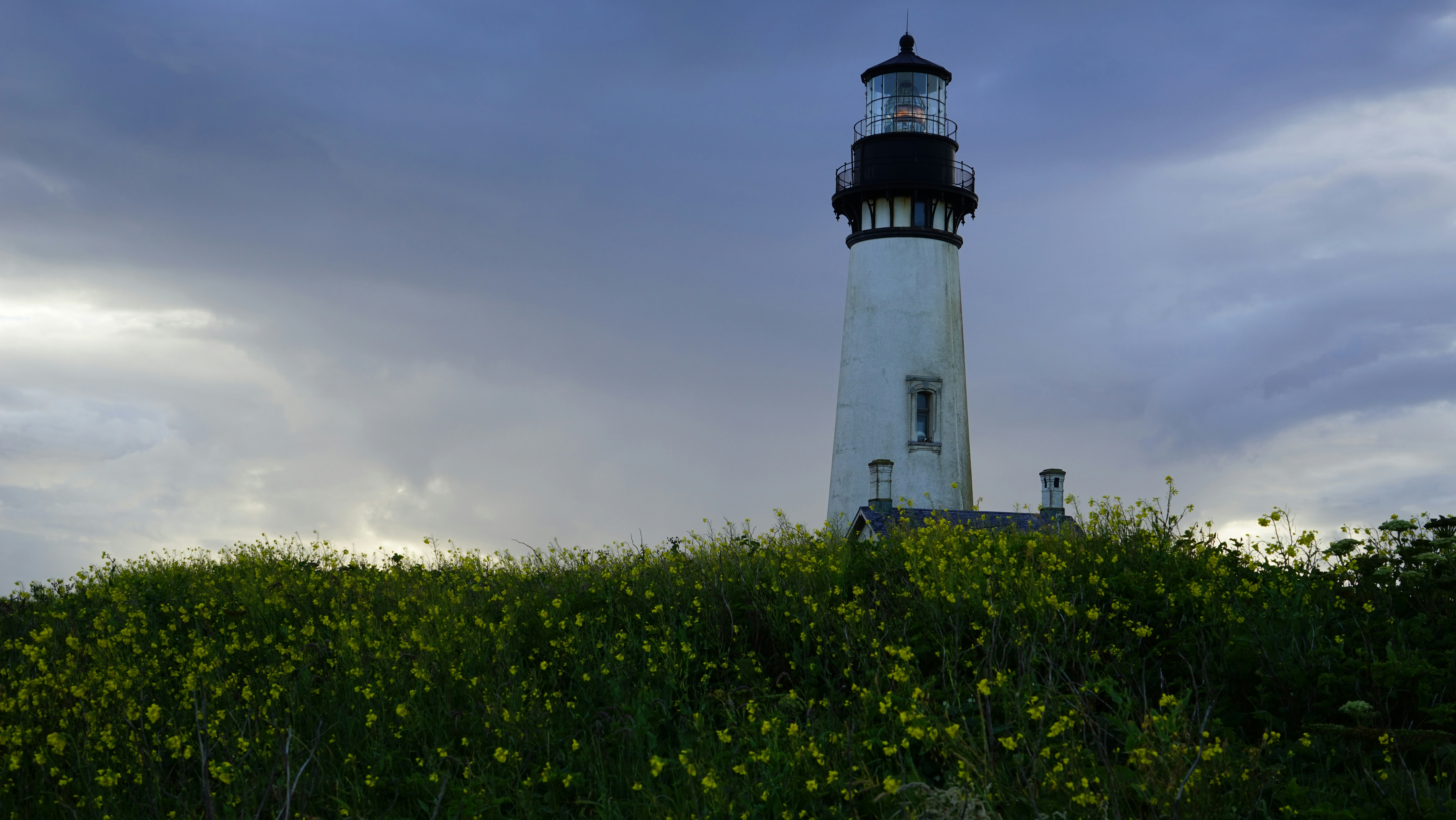 White and black lighthouse under blue sky during daytime photo – Free Tower Image on Unsplash