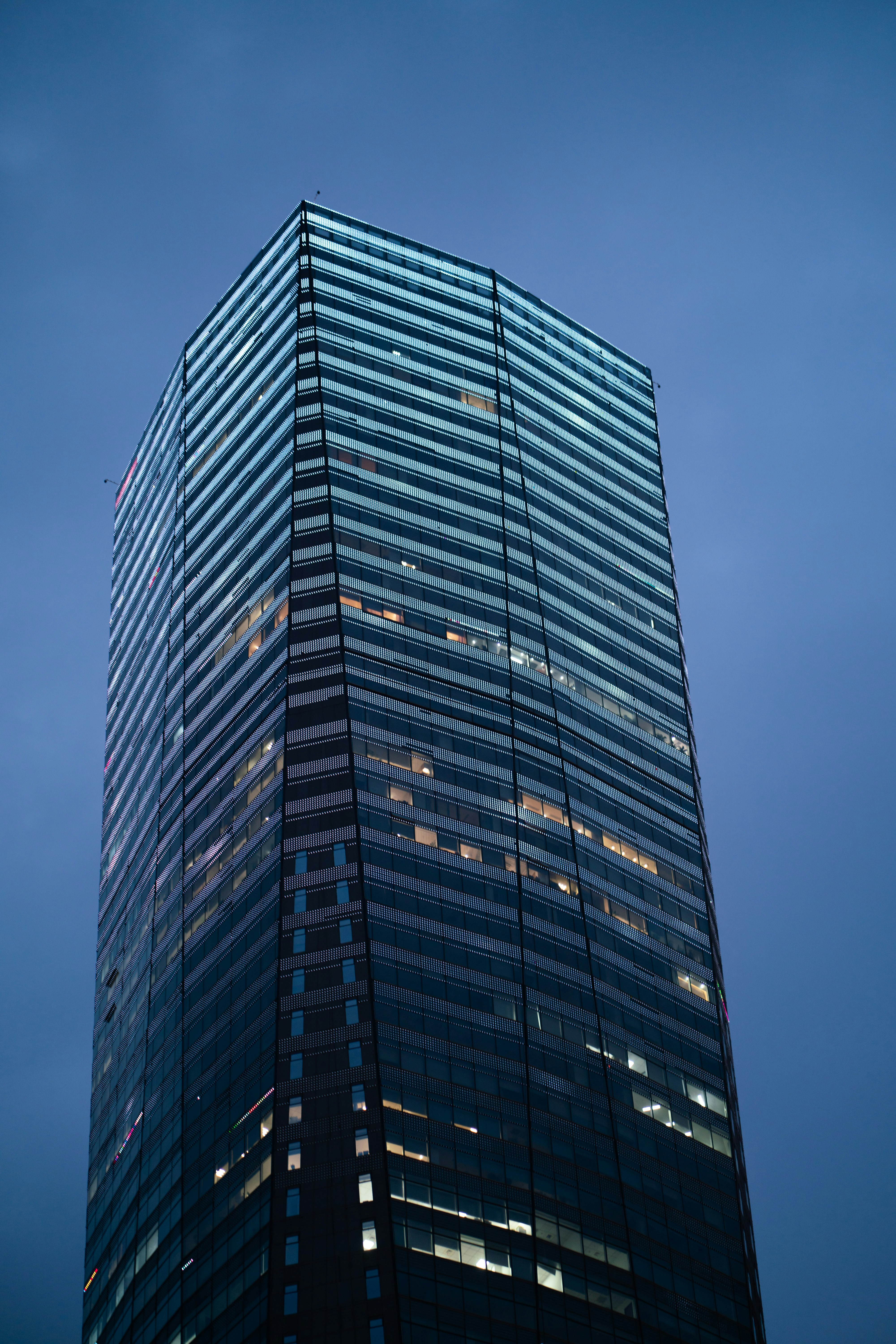 Black and white high rise building photo – Free Building Image on Unsplash