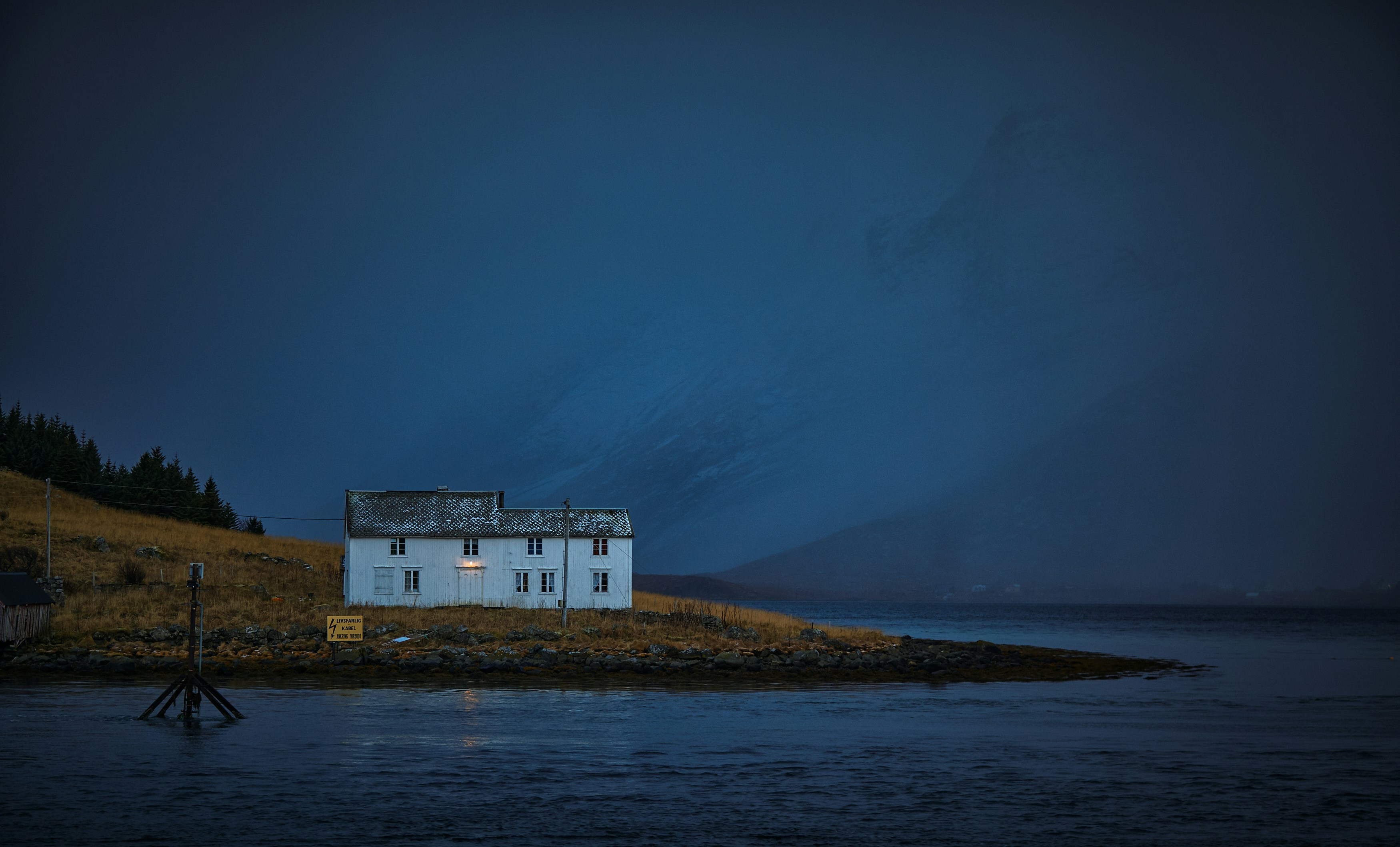 Blue Hour Outpost: The White House Standing Watch Over Quiet Waters