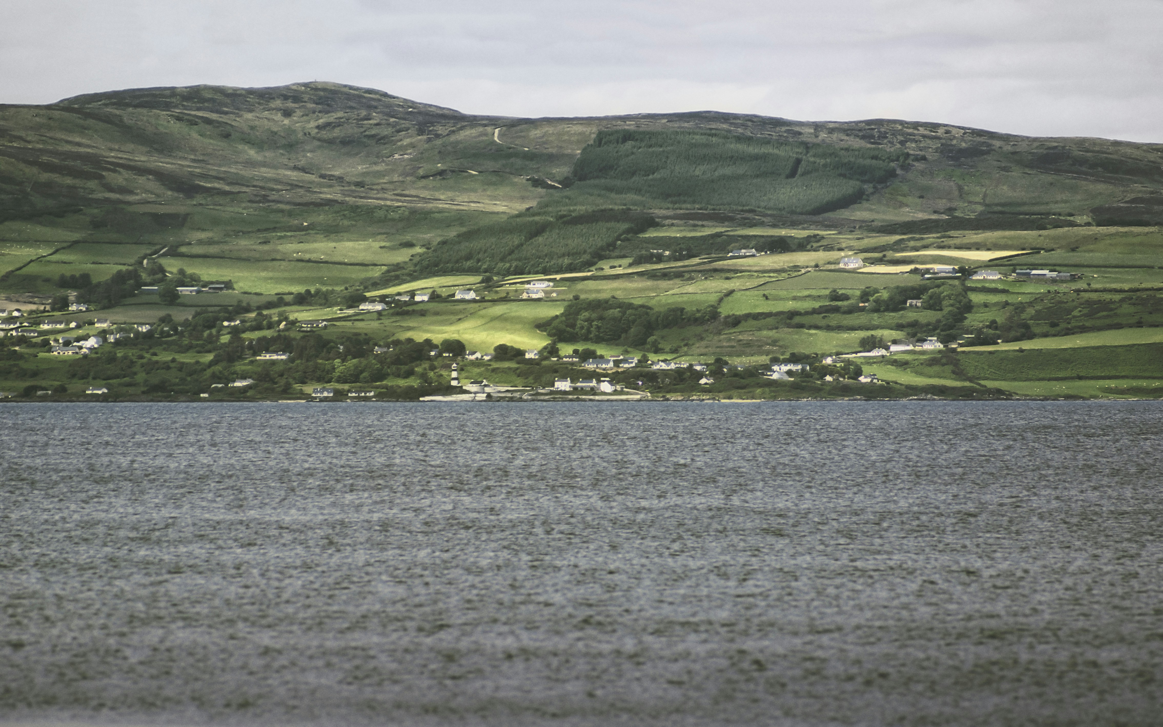 Horizon Lines and Gentle Hills Over a Rolling Coastal Plain